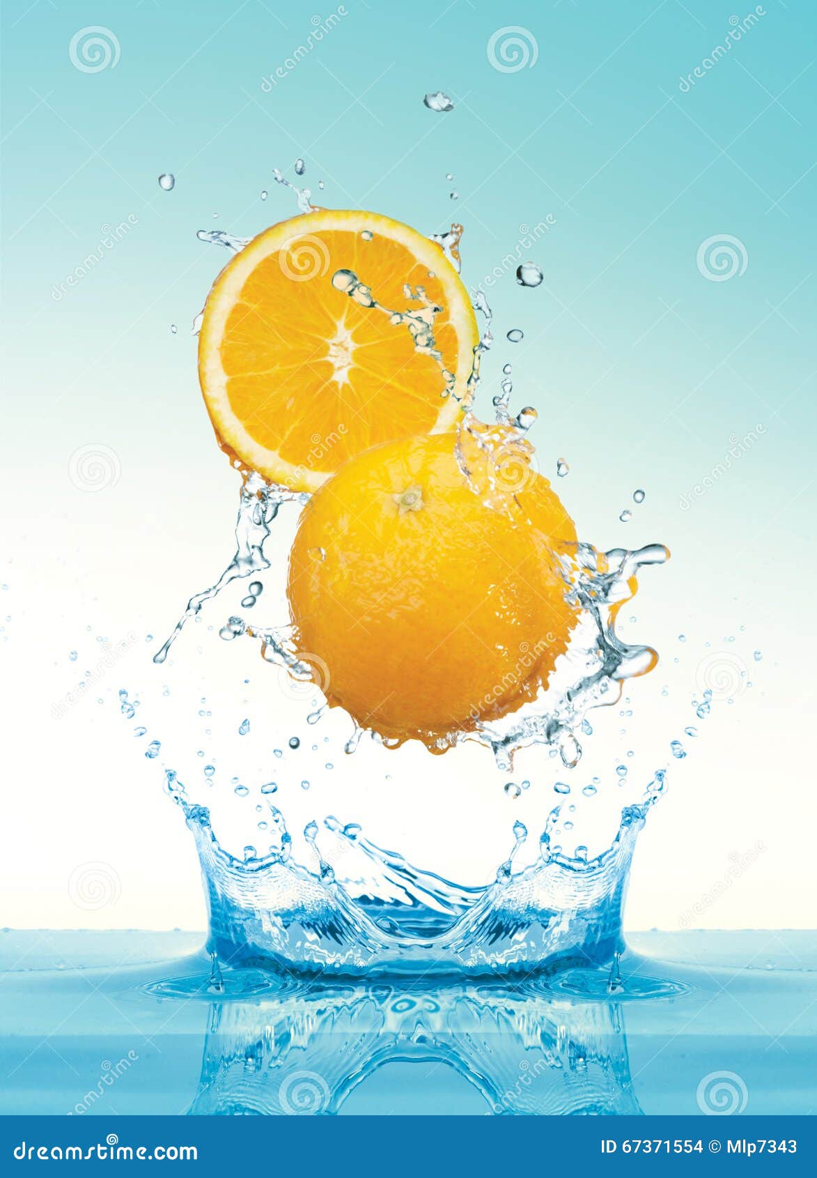 Orange Slice with Splashing Water Stock Photo - Image of bright ...