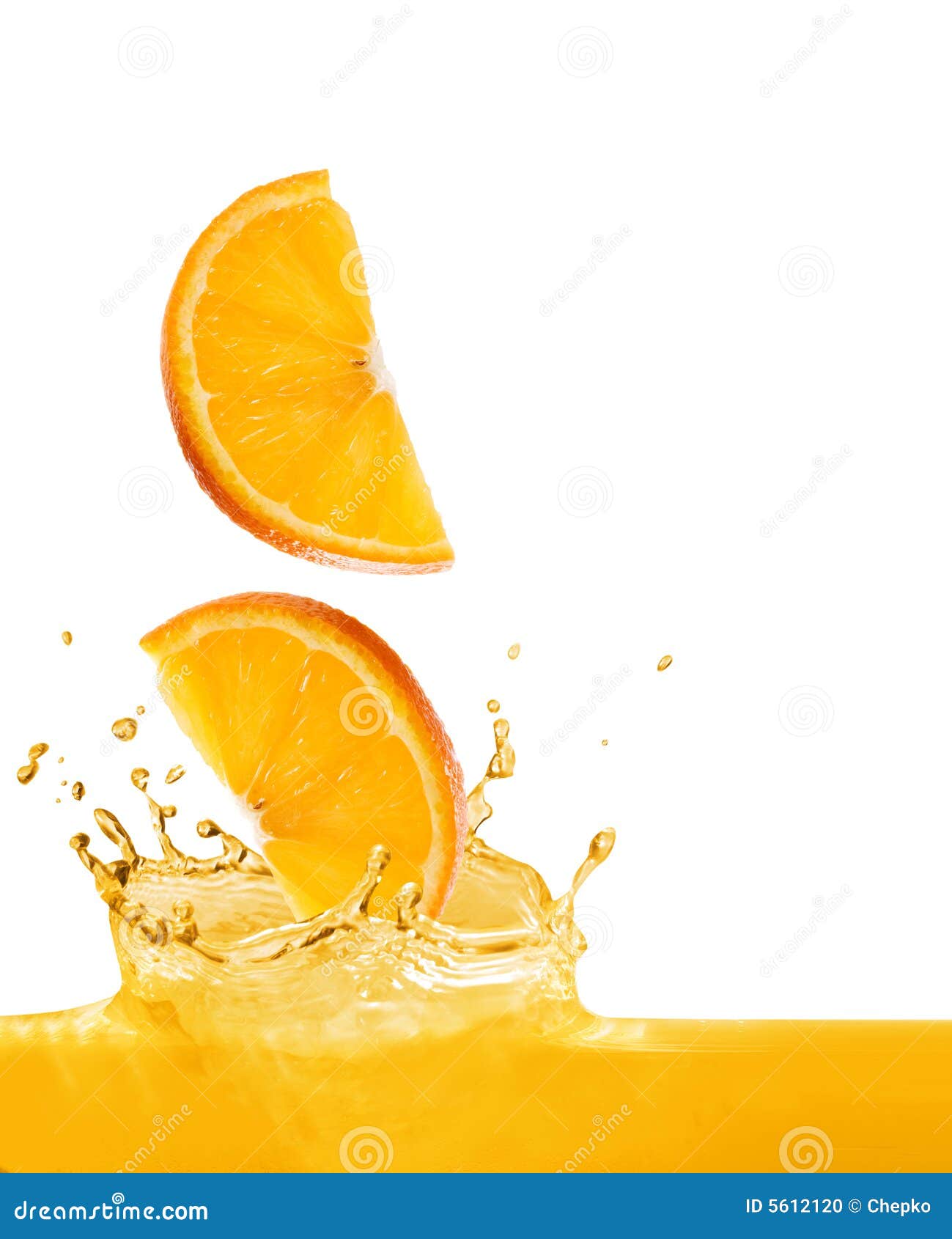 Orange Slices Fall in Juice Stock Photo - Image of freshness, ripe: 5612120