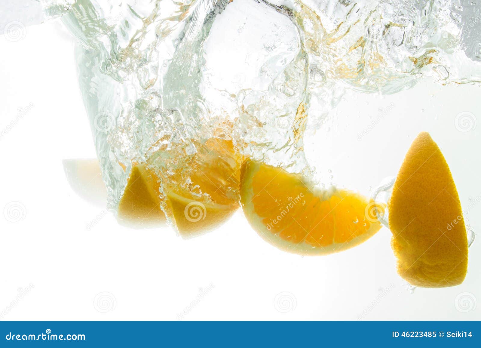 Orange Slices Falling Deeply Under Water with a Big Splash Stock Image ...