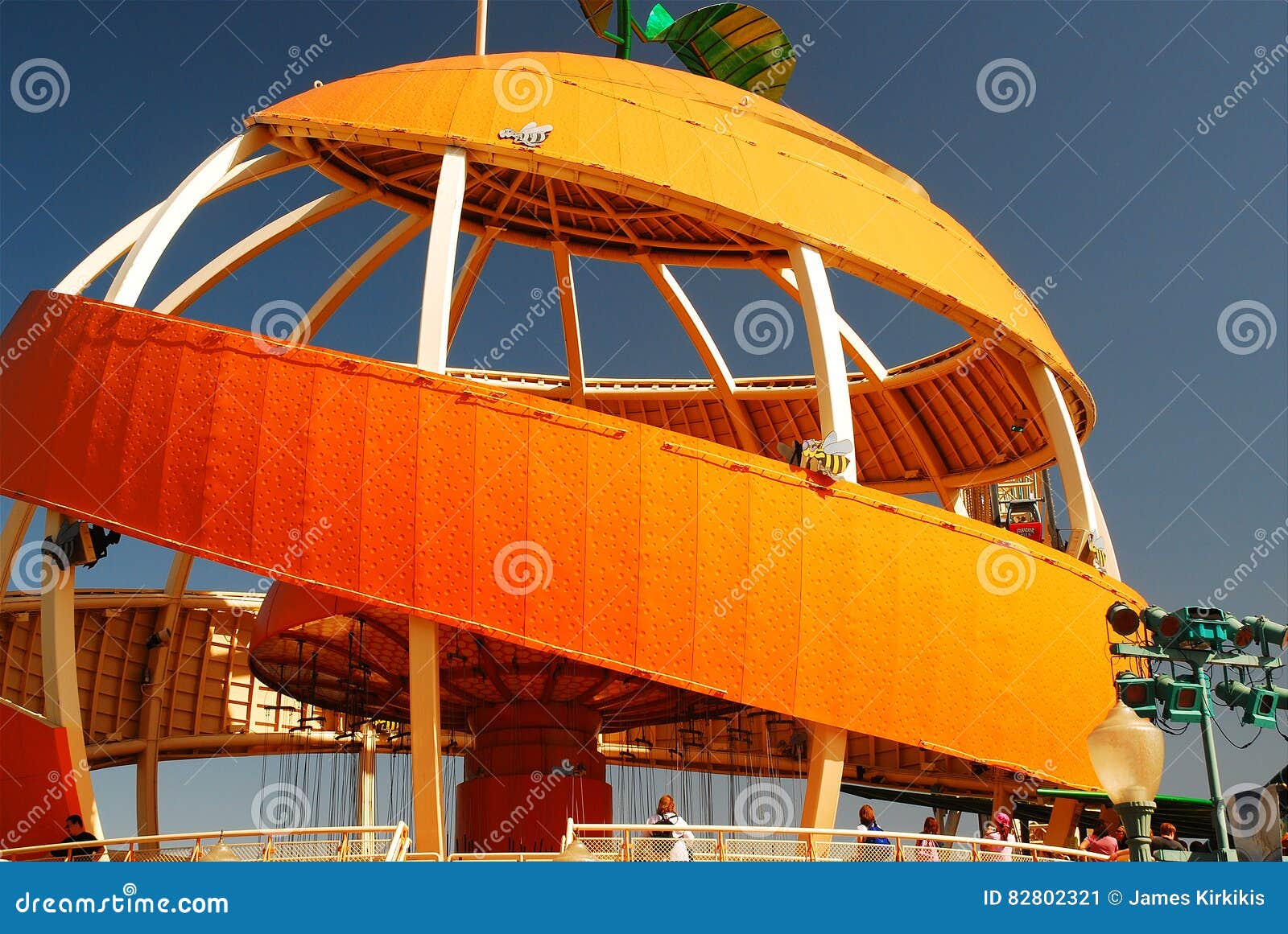 Orange Stinger editorial photo. Image of angeles, kirkikis - 82802321