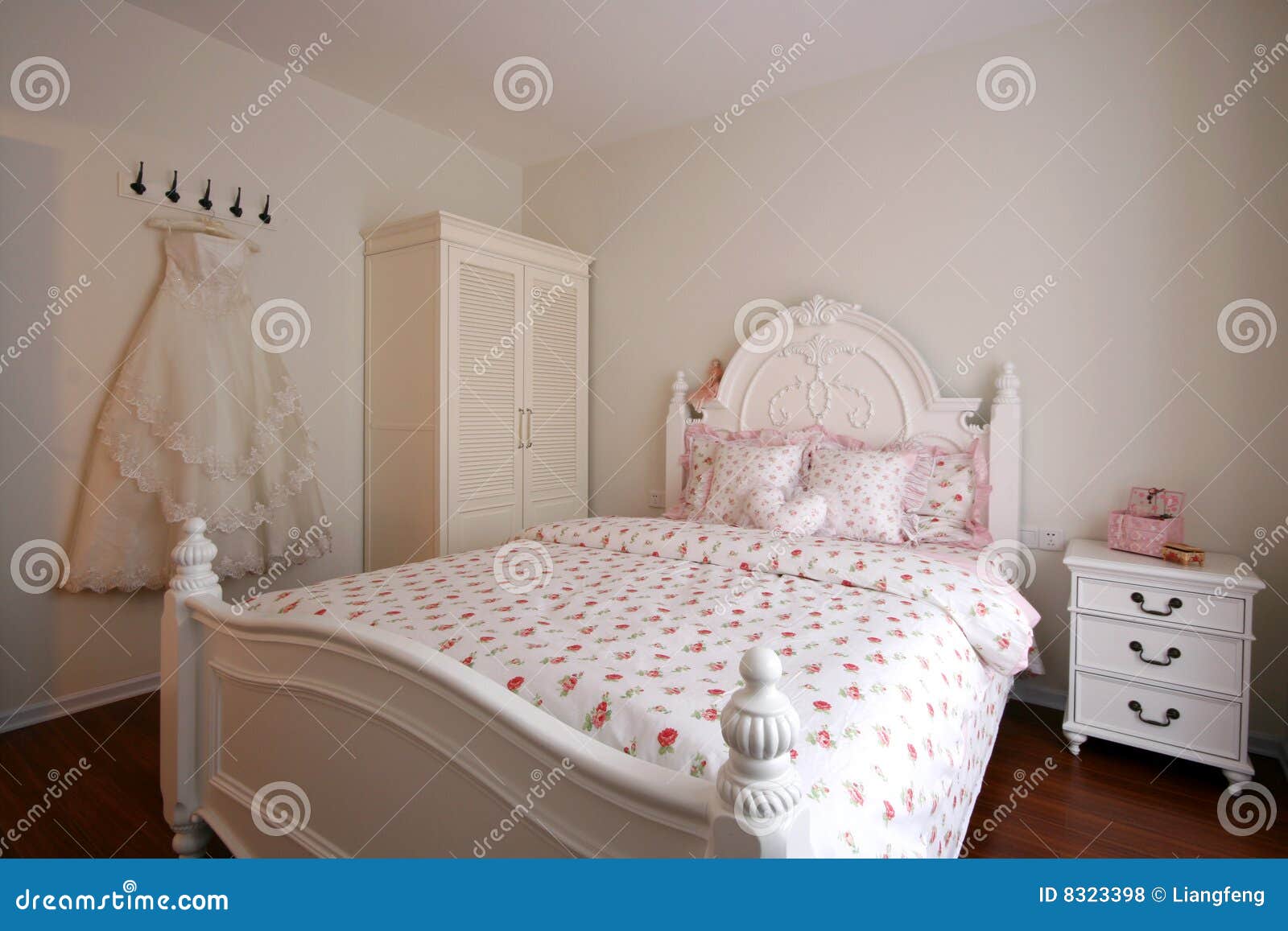 Ordinary home decoration stock photo. Image of apartment - 8323398