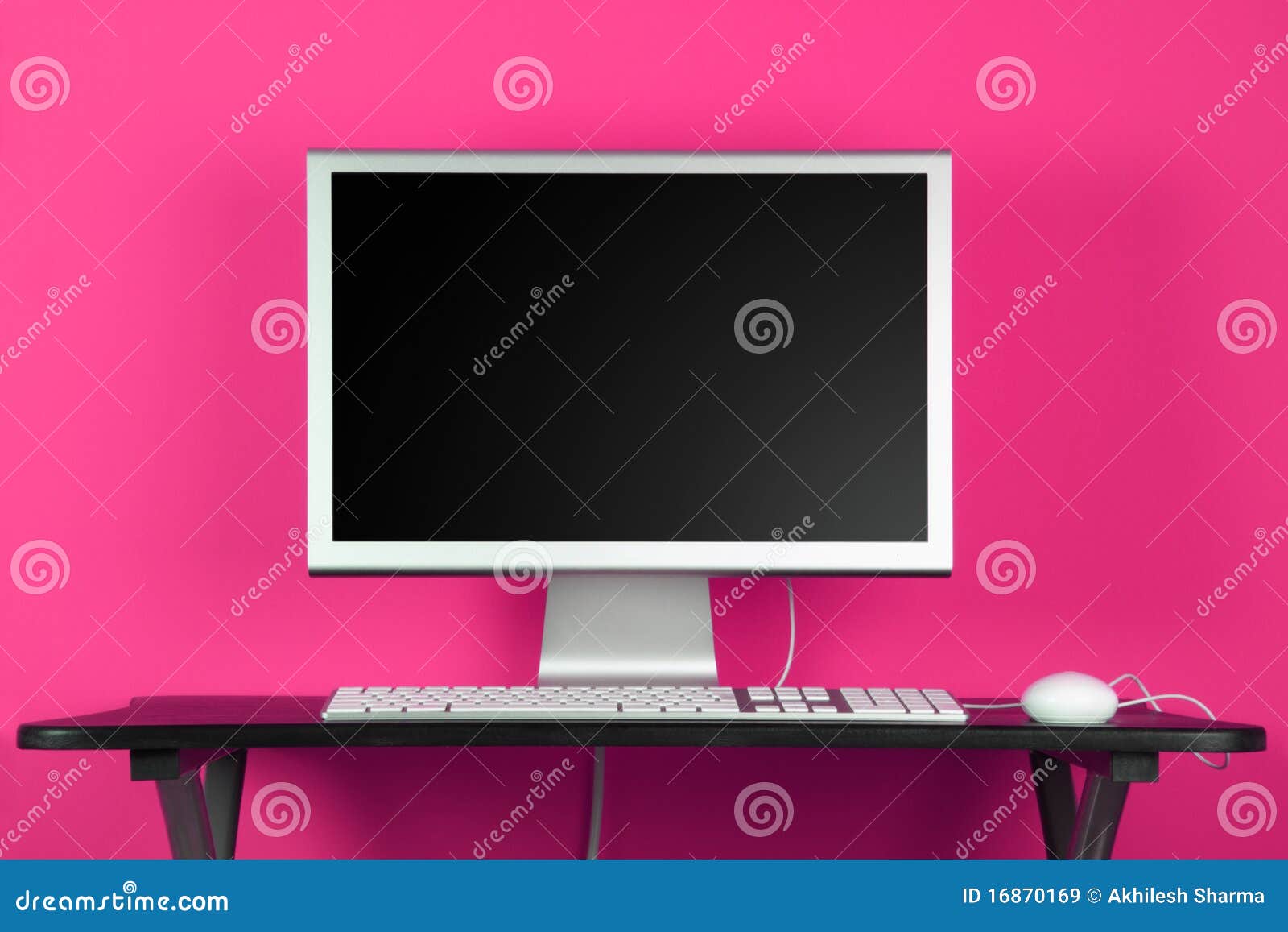 Ordinateur De Bureau Et Mur Rose Image stock - Image du workstation ...
