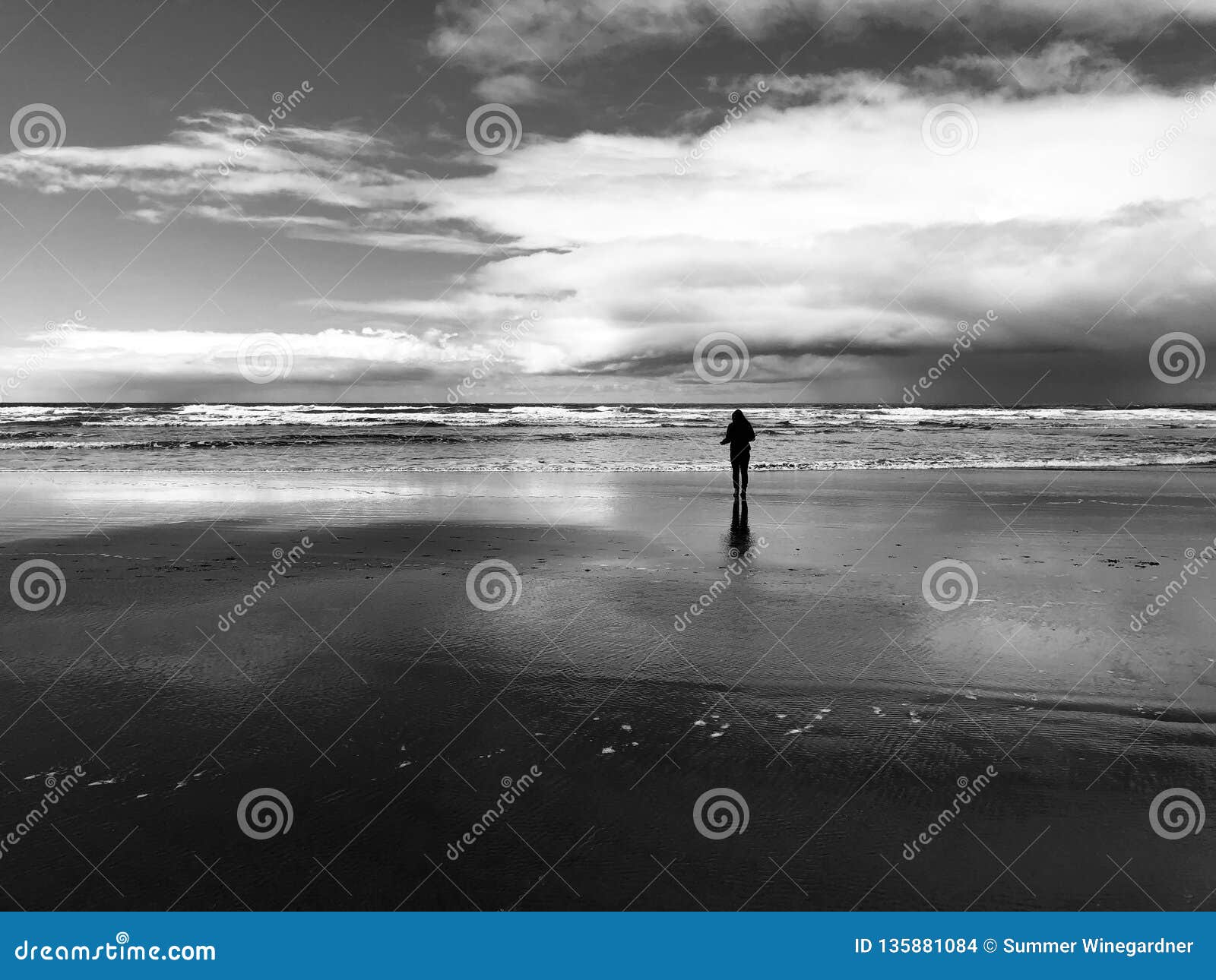 Endless Ocean Person Staring Stock Photo - Image of formations, staring ...