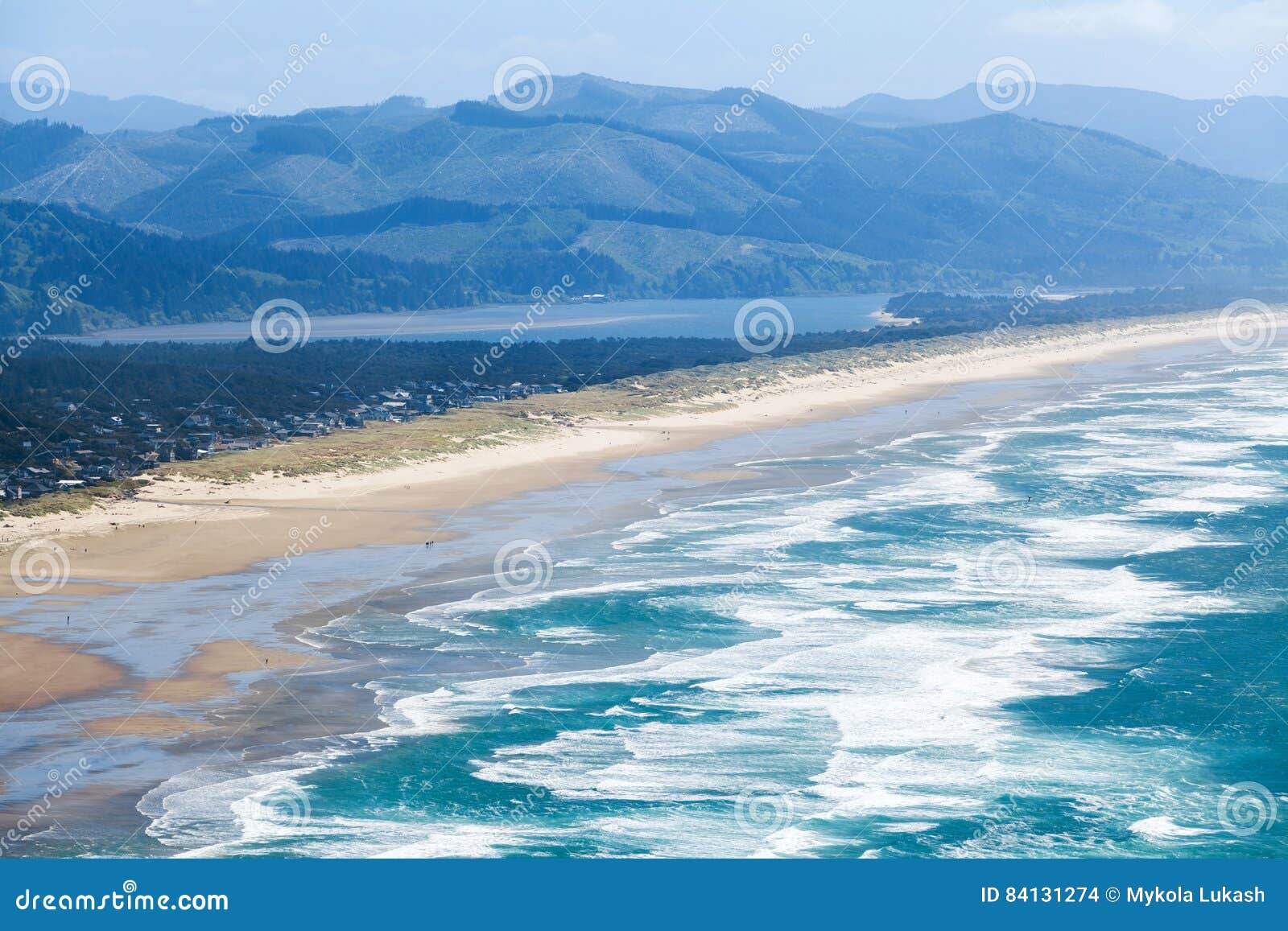 The Oregon Coast and the Pacific Ocean. Scenic View Stock Photo - Image ...