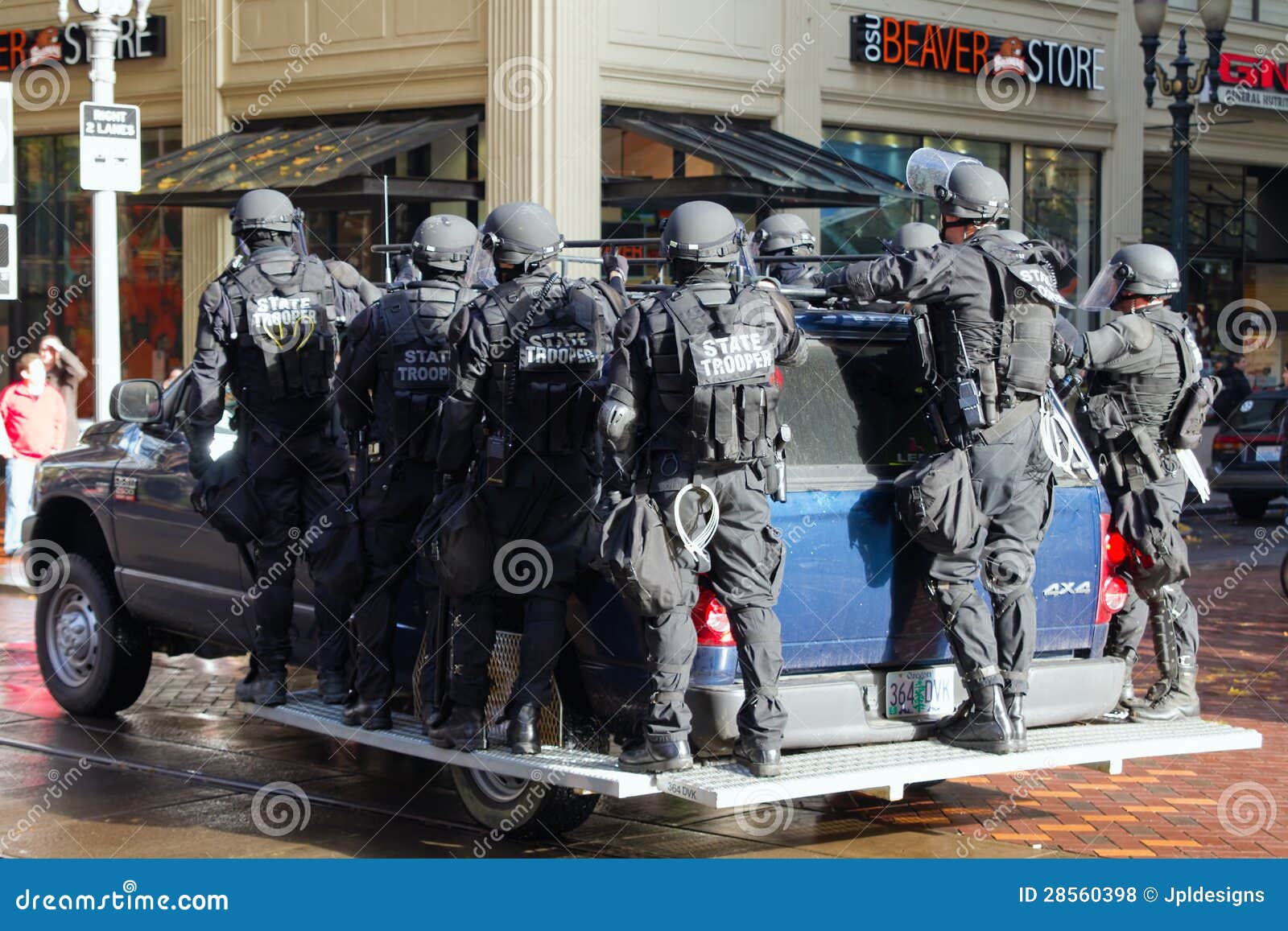 Oregon State Trooper in Riot Gear Editorial Stock Photo - Image of ...