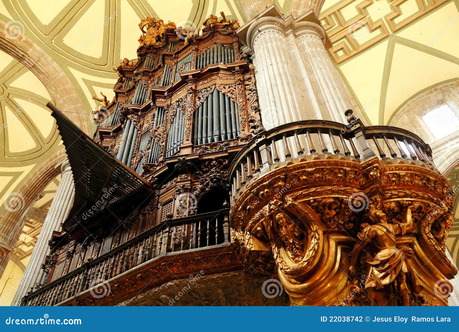 Monumental Pipe Organ Of The Metropolitan Cathedral In Mexico City ...