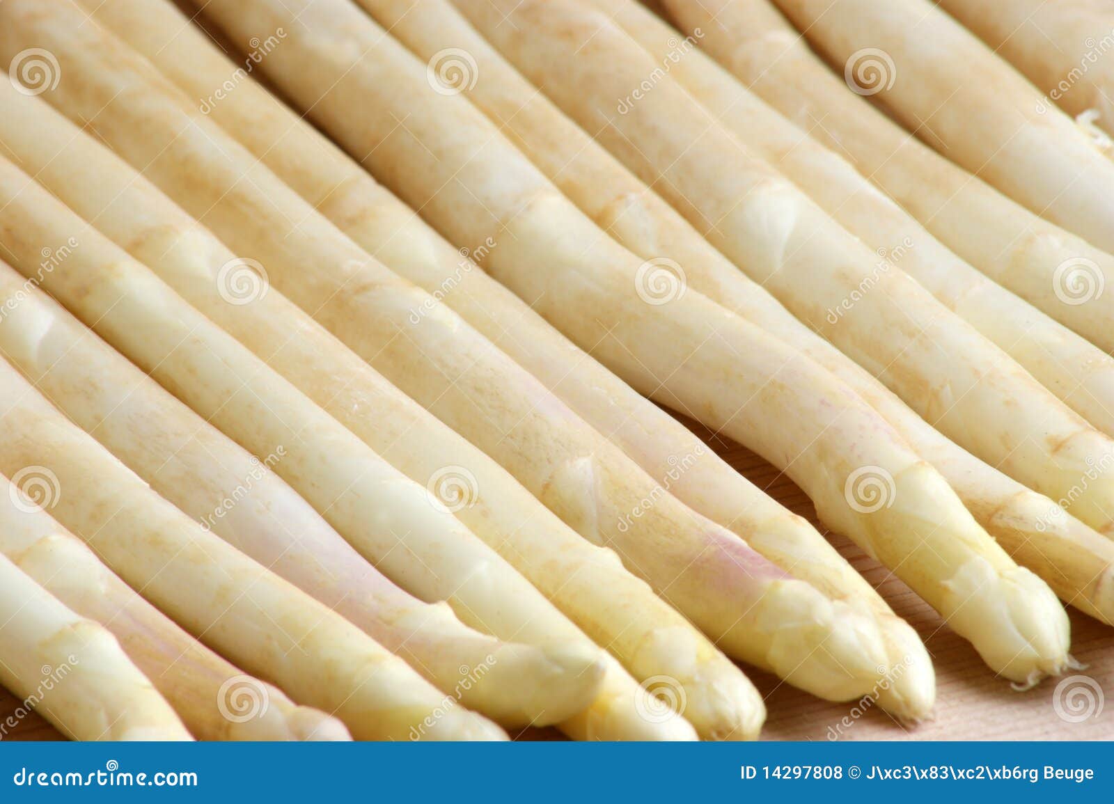 Organic Asparagus on a Timber Plate Stock Photo - Image of fresh ...