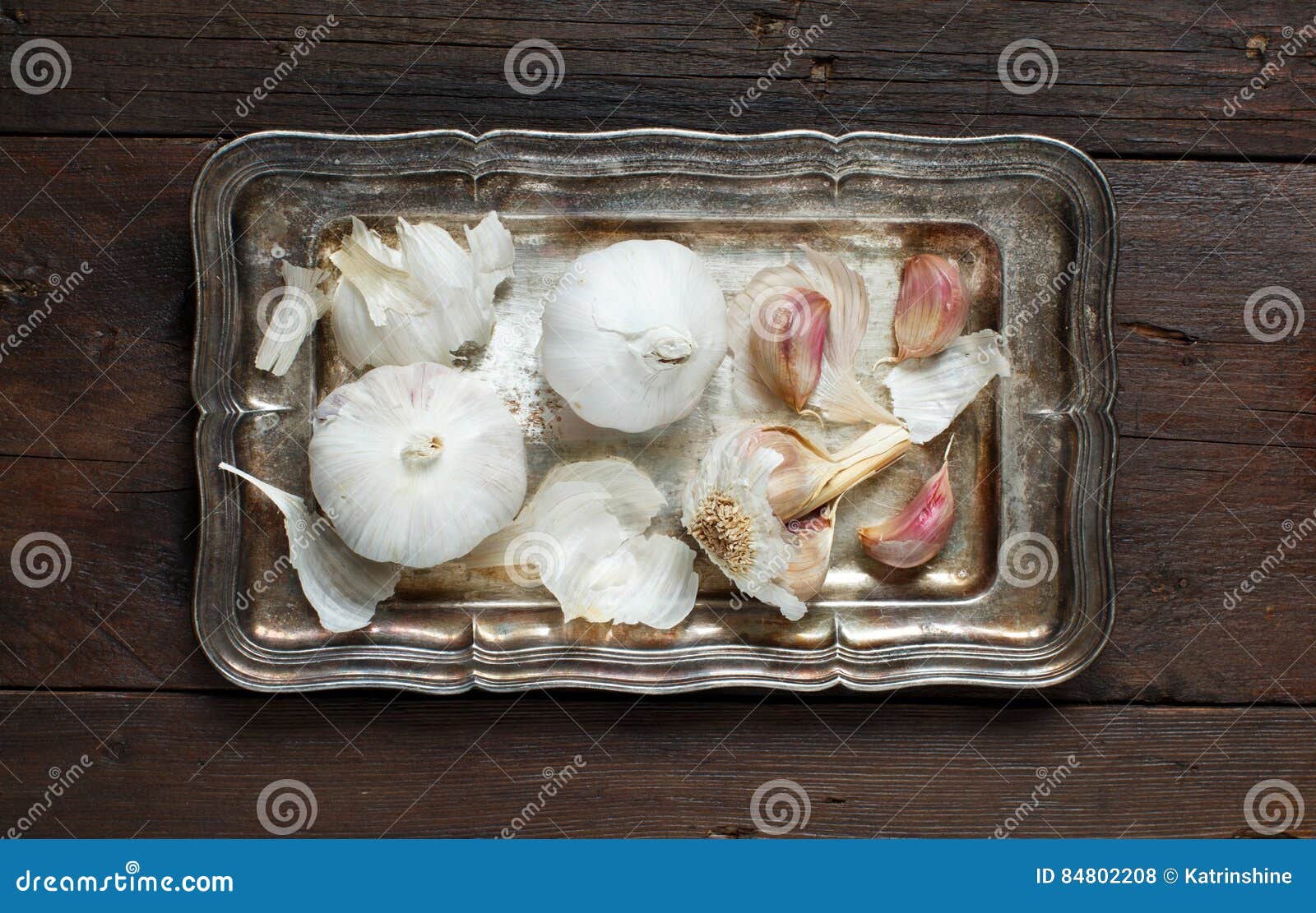 Organic Garlic on Wooden Table Stock Photo - Image of healthy, organic ...