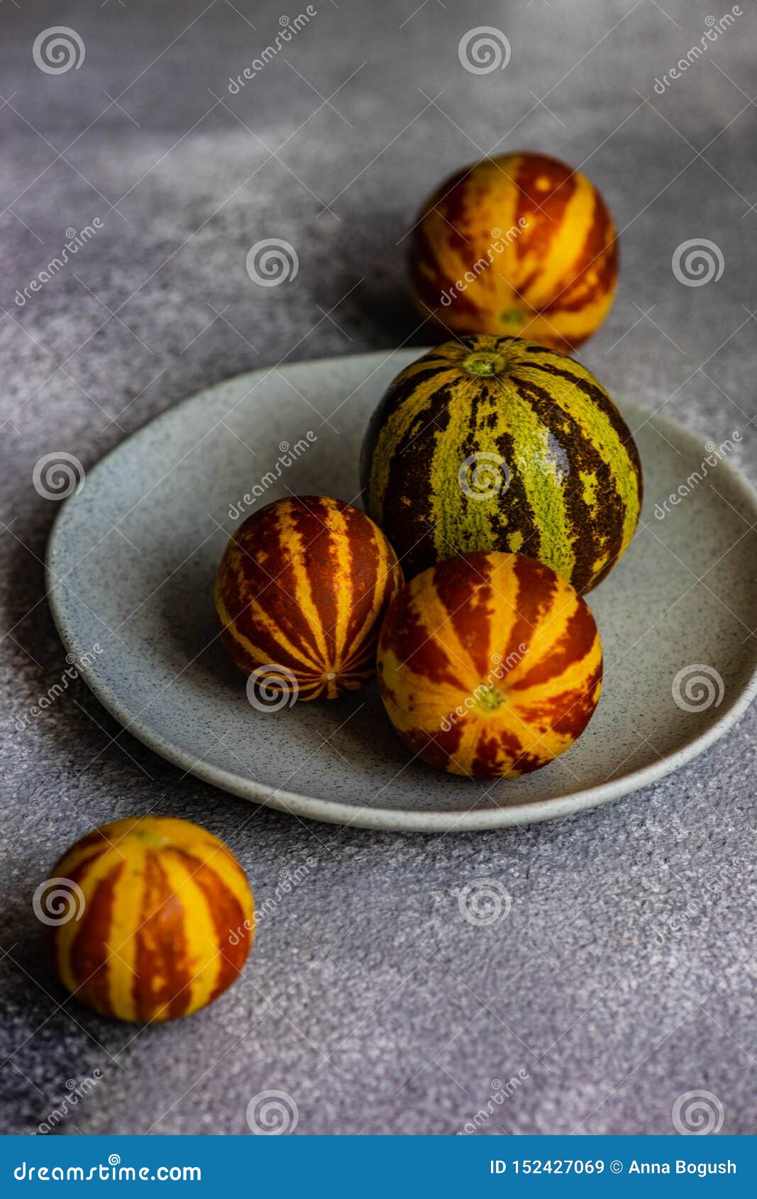 Organic mini melons stock image. Image of plant, antioxidant - 152427069