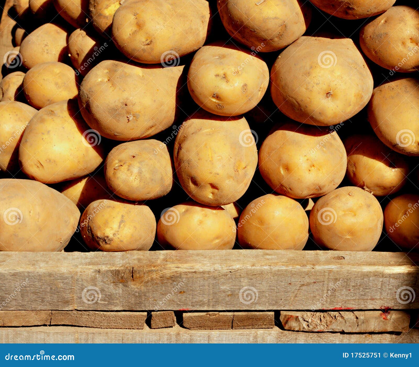 Organic potatoes 3 stock image. Image of health, potato - 17525751