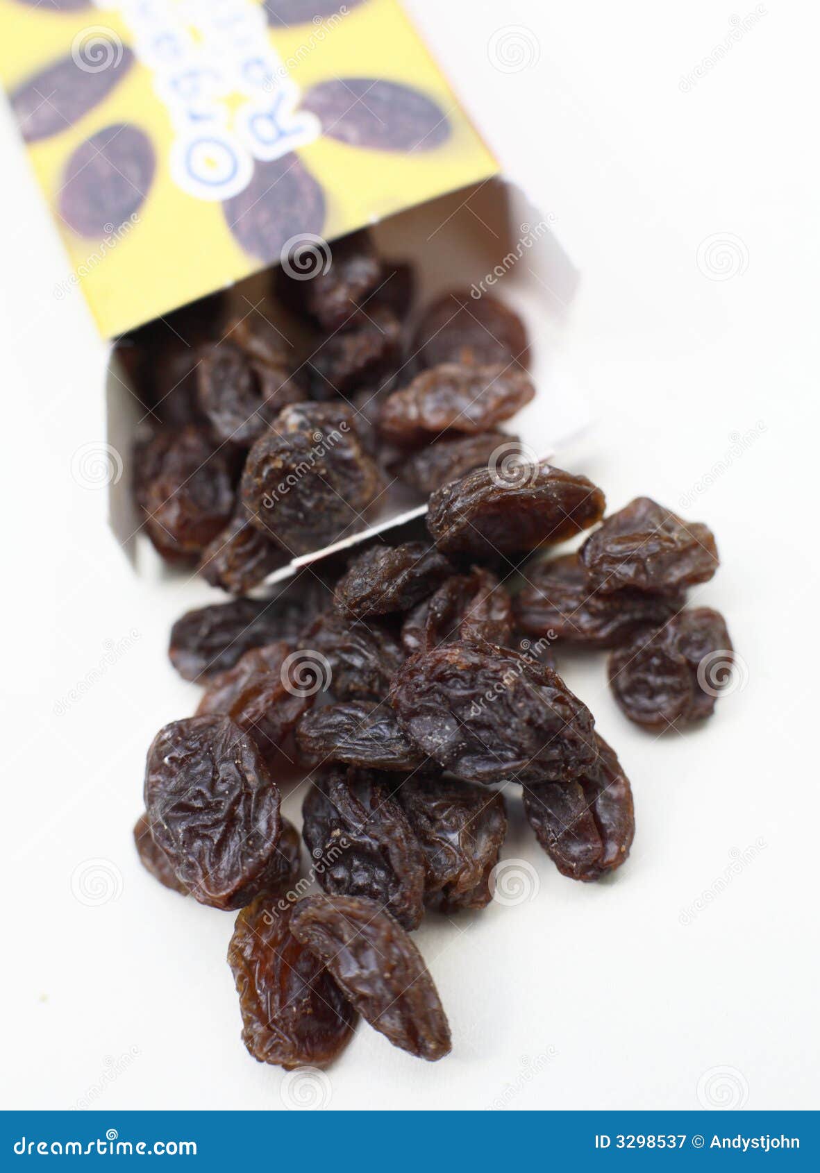 Organic Raisins Royalty Free Stock Photography - Image: 3298537