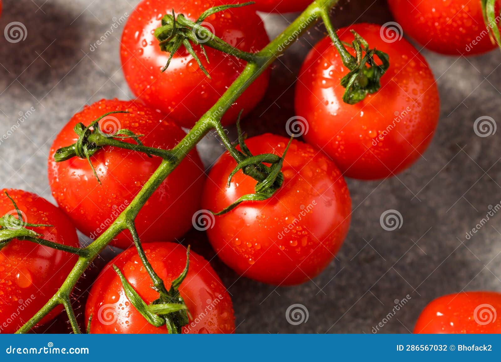 Organic Raw Red Cherry Tomatoes Stock Photo - Image of small, nutrition ...