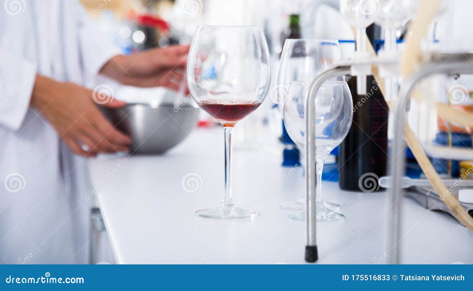 Organoleptic Characteristic for Wine in Laboratory of Wunery of Spain ...