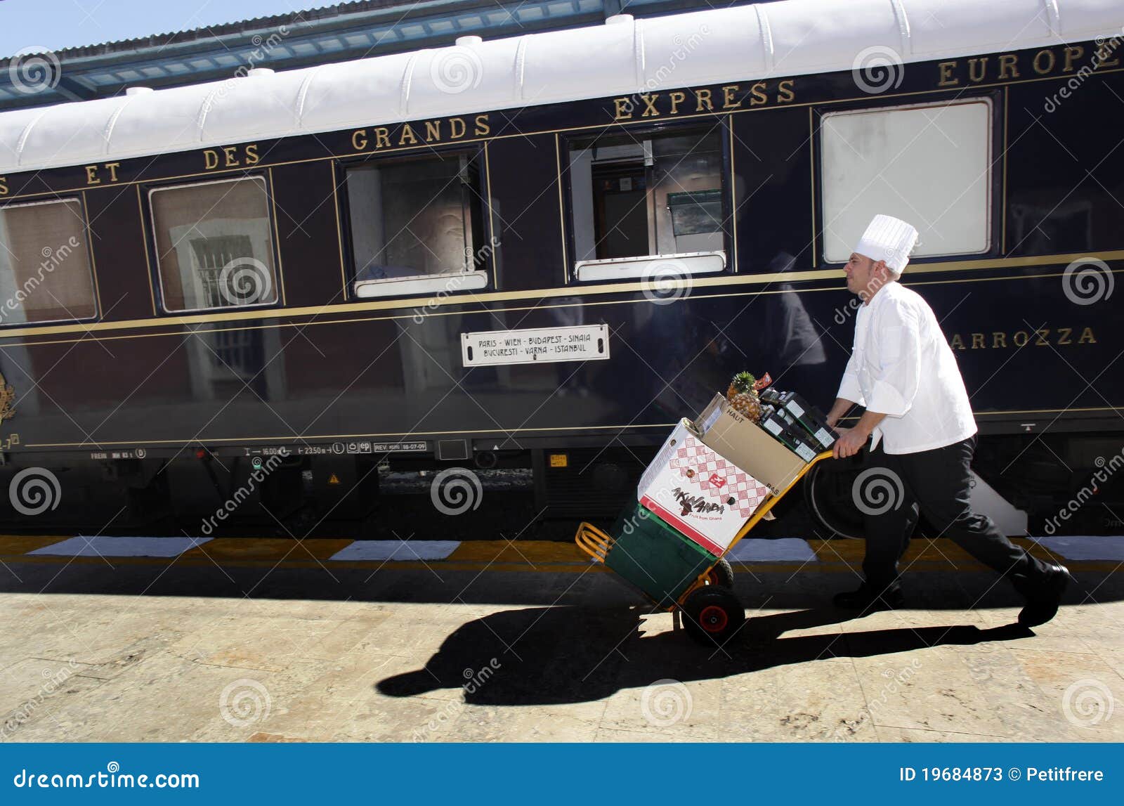 Orient Express Train editorial stock photo. Image of blue - 19684873