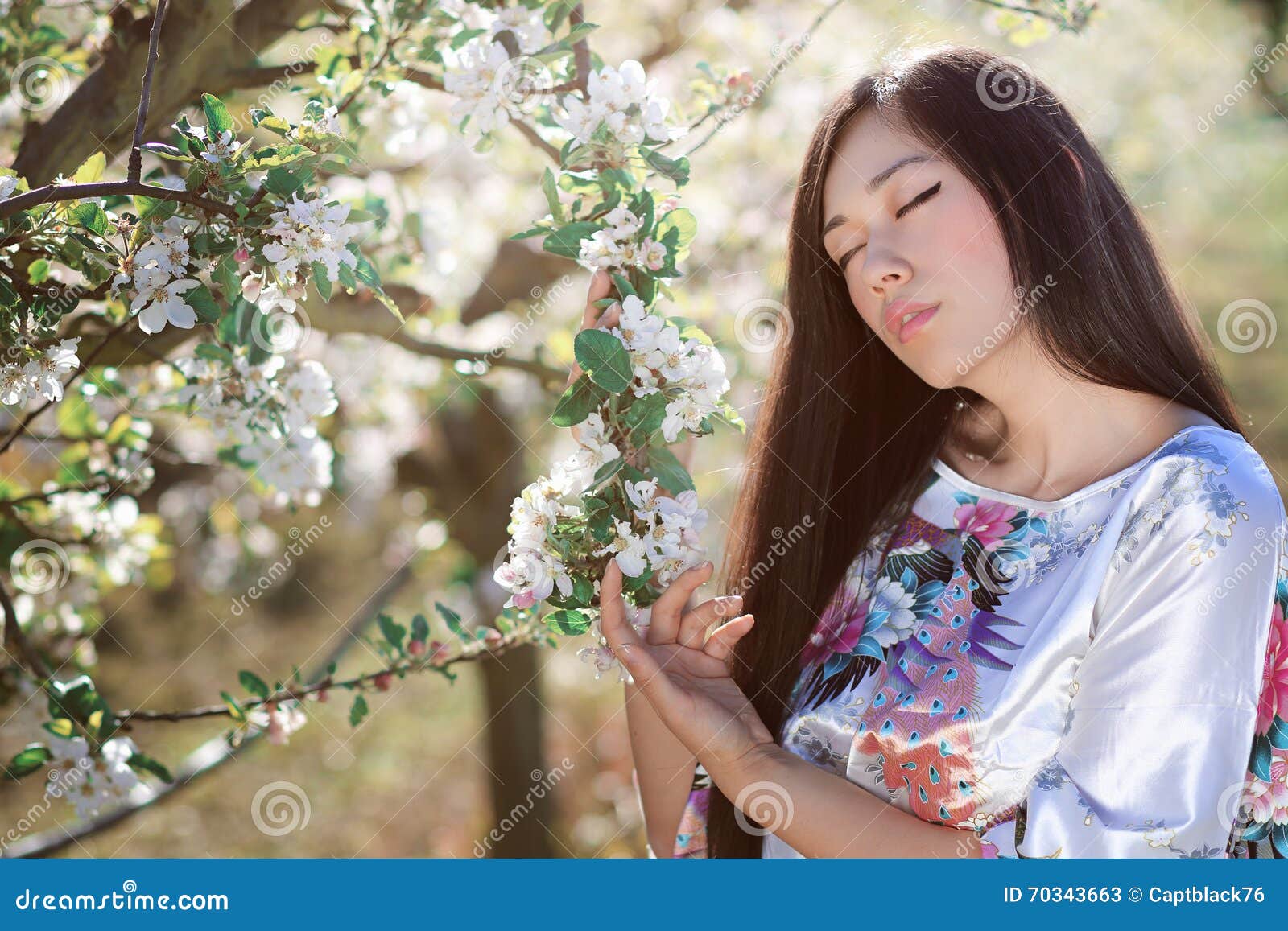 Oriental Woman in Spring Light Stock Image - Image of flowers, young ...