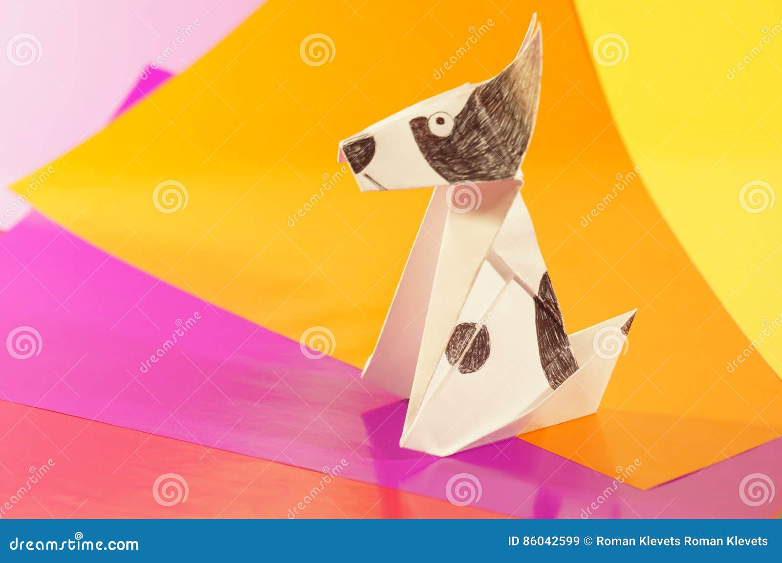 Origami Hund stockbild. Bild von bunt, räuberisch, tier - 86042599