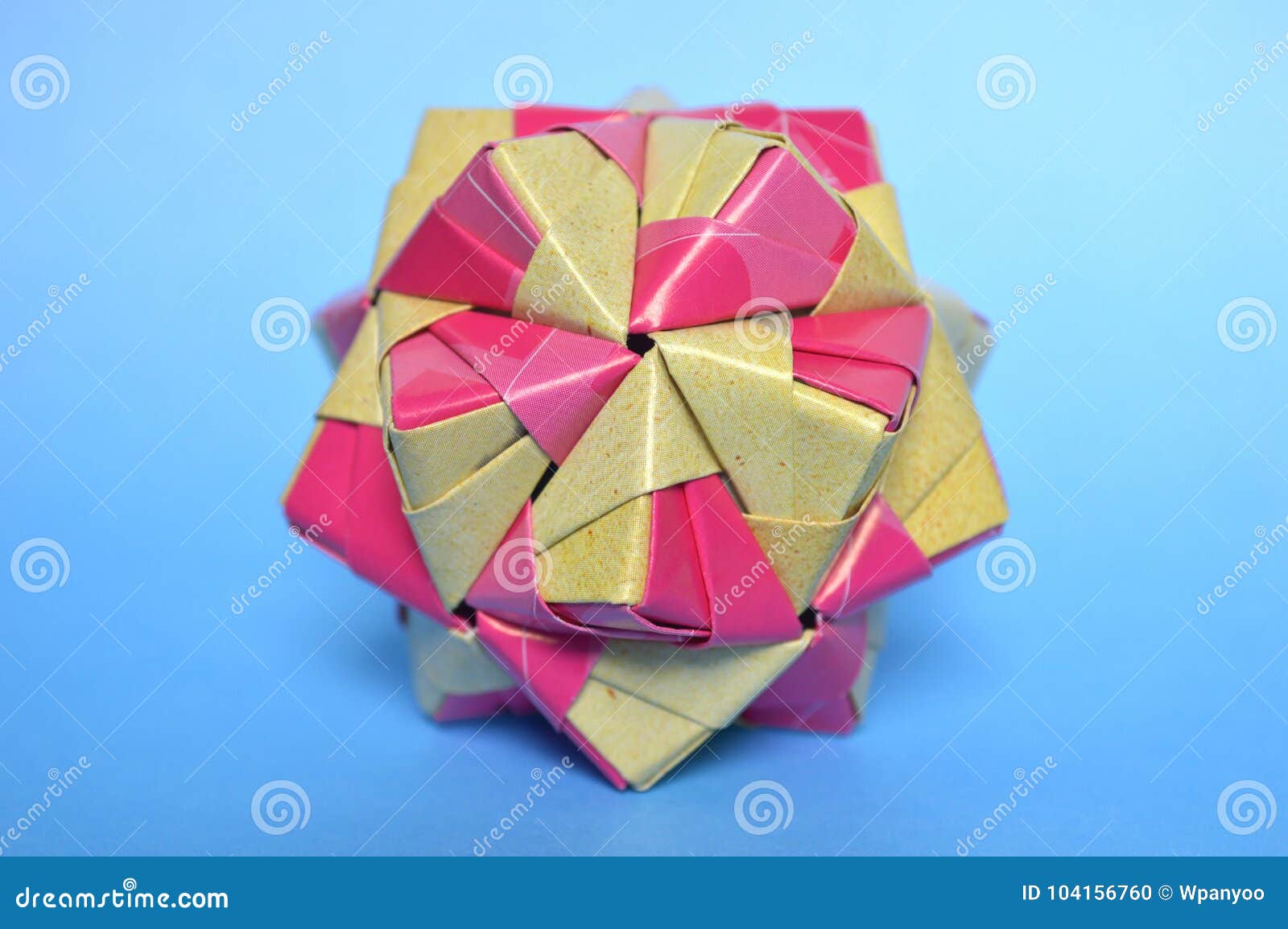 Origami Modulaire, Boule De Sonobe Photo stock - Image du pliage ...