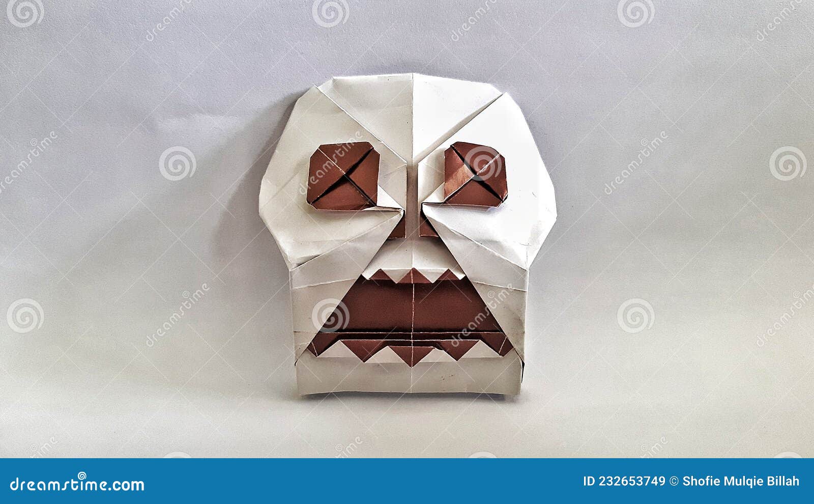 Origami Skull for Halloween Stock Image - Image of papercraft, symmetry ...