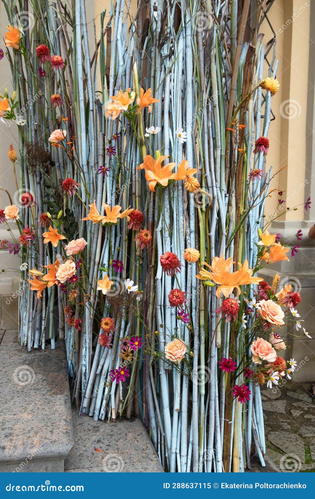 Original Flower Arrangement of Fresh Flowers Creative Flower ...