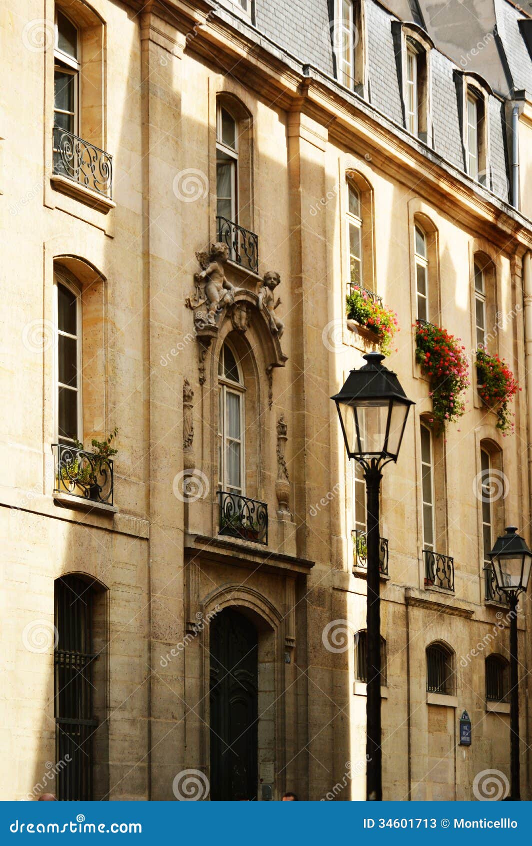 Original Historic Parisian Architecture Stock Image - Image of trip ...