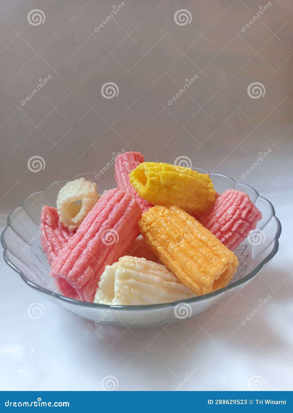 Original Upil Crackers from Indonesia, Made from Tapioca Flour, Garlic ...