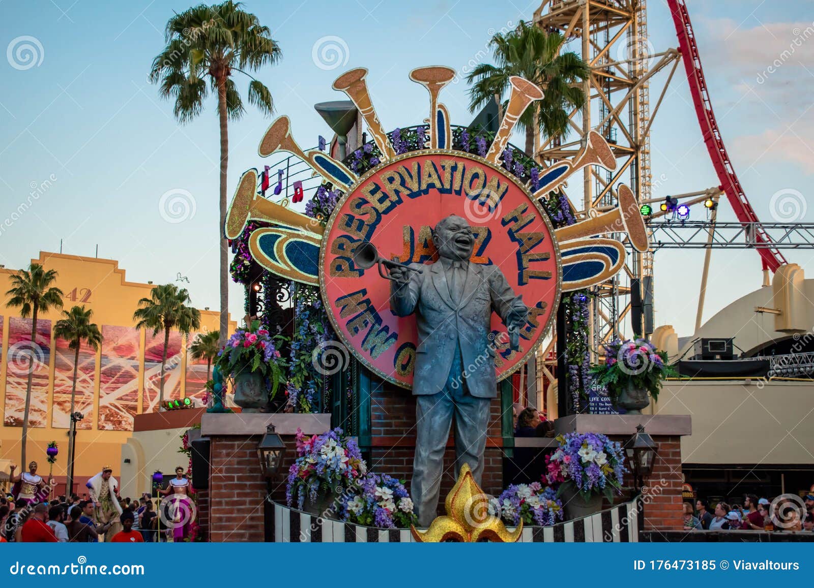 Colorful Float in Mardi Gras Parade at Universal Studios 119. Editorial ...