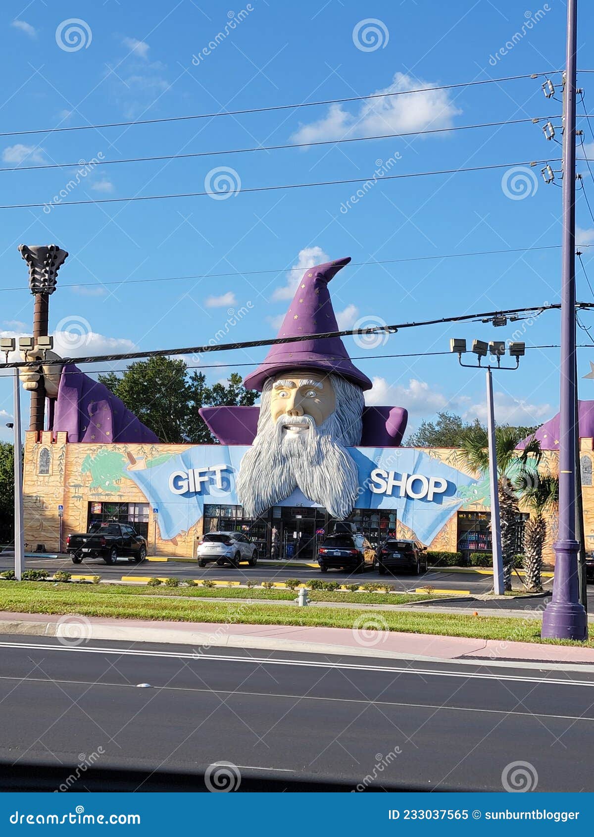 Orlando Wizard Gift Shop editorial image. Image of shop - 233037565