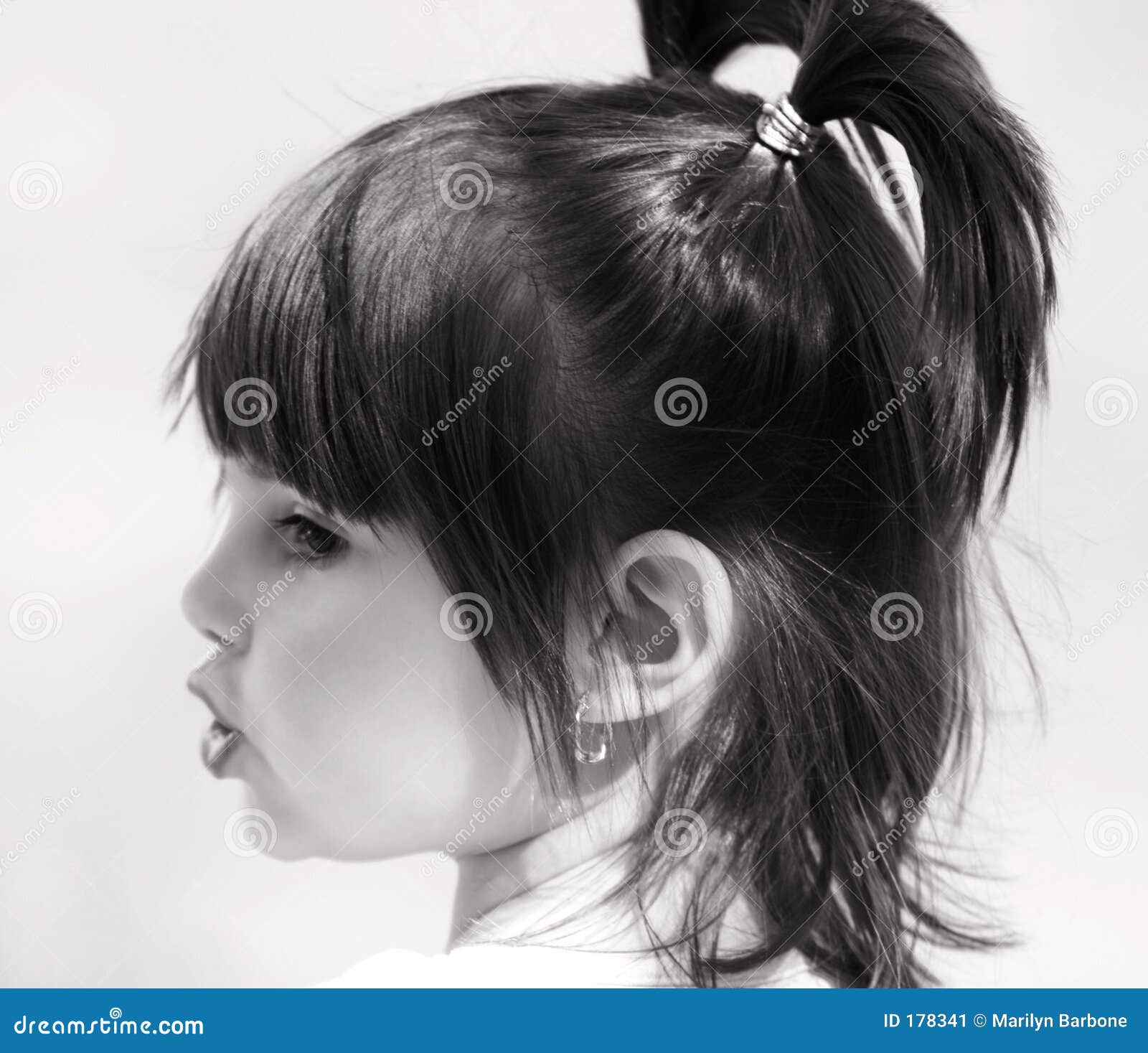 Orli E Trecce Facenti Il Broncio Immagine Stock - Immagine di bambino ...