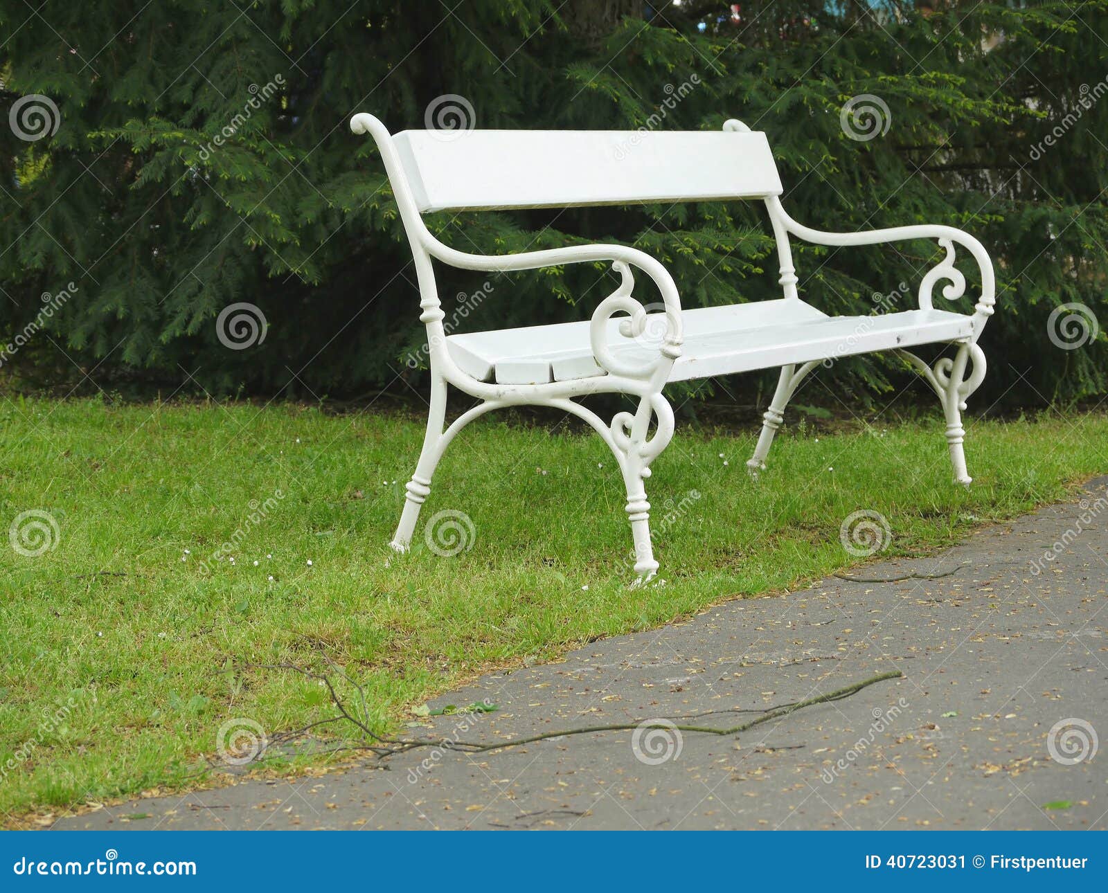 Ornamented White Iron Park Bench Stock Image - Image of bench, iron ...