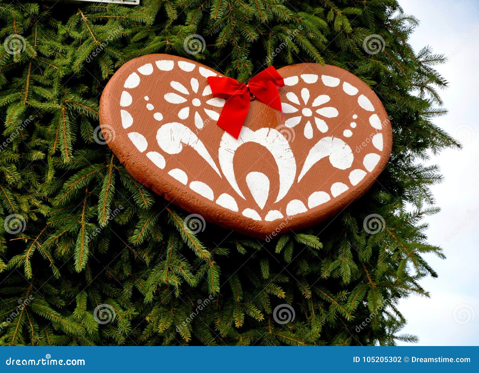 Gingerbread Heart on a Christmas Tree Stock Photo - Image of advent ... Gingerbread Heart on a Christmas Tree Stock Photo - Image of advent ...
