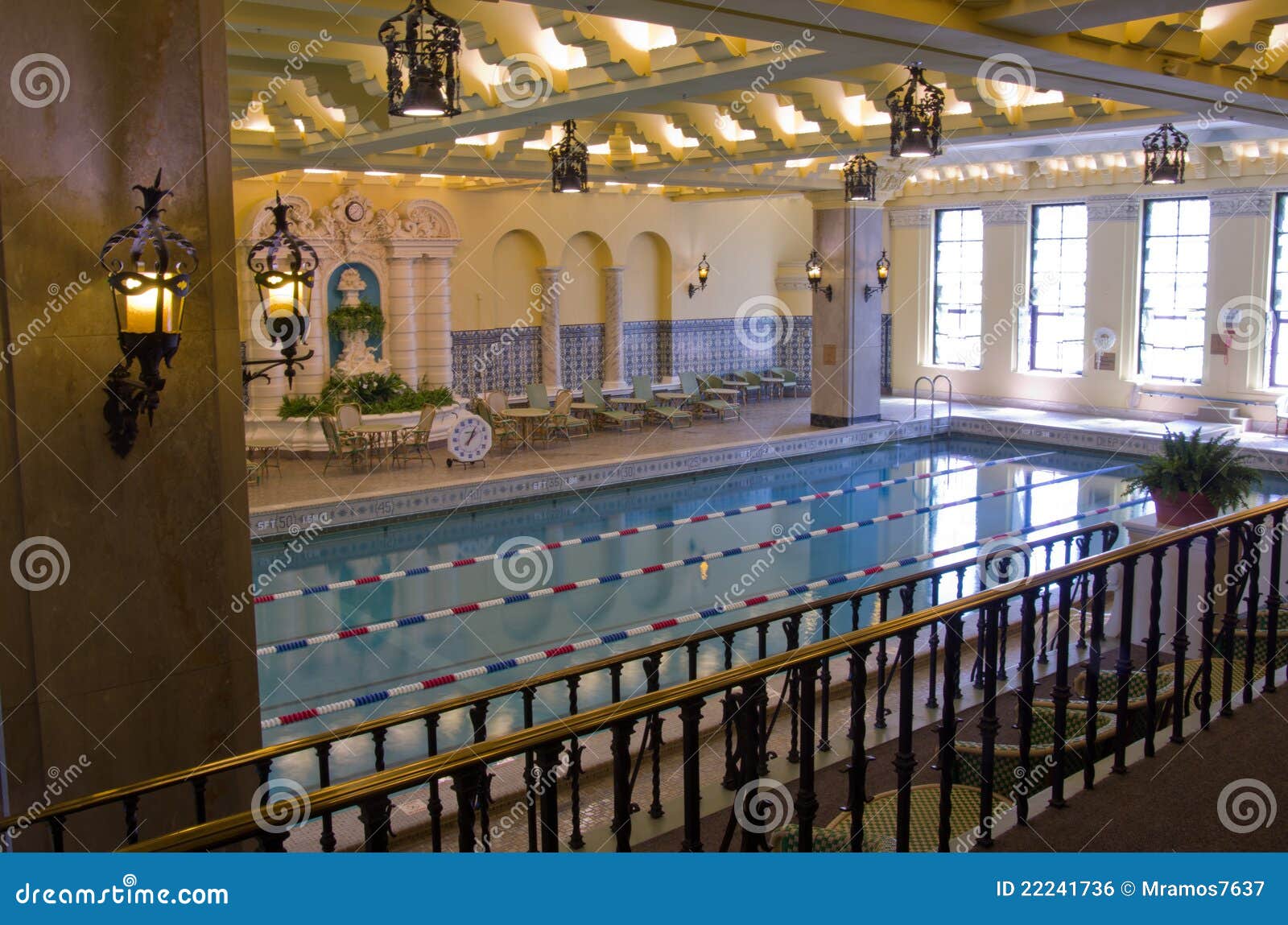 Ornate Pool, Intercontinental Hotel, Chicago Editorial Photo - Image of ...
