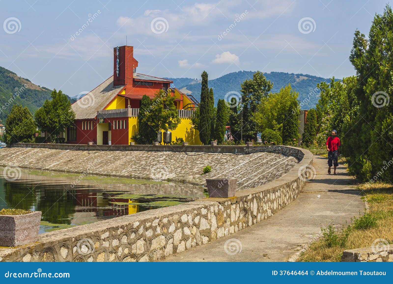 Orsova redactionele stock afbeelding. Image of toerist - 37646464