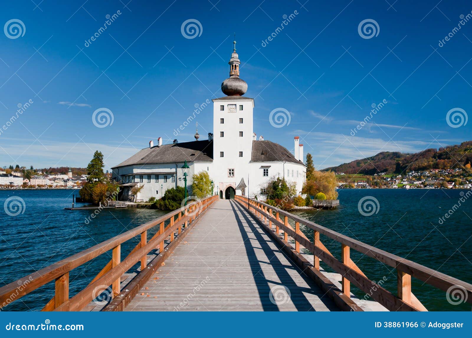 Castle Bridge Gate Stock Photography | CartoonDealer.com #27160286