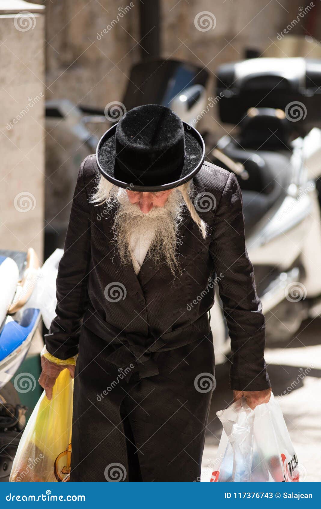 Orthodoxer Jude Haredi Ultra in Mea Shearim Redaktionelles Stockfoto ...