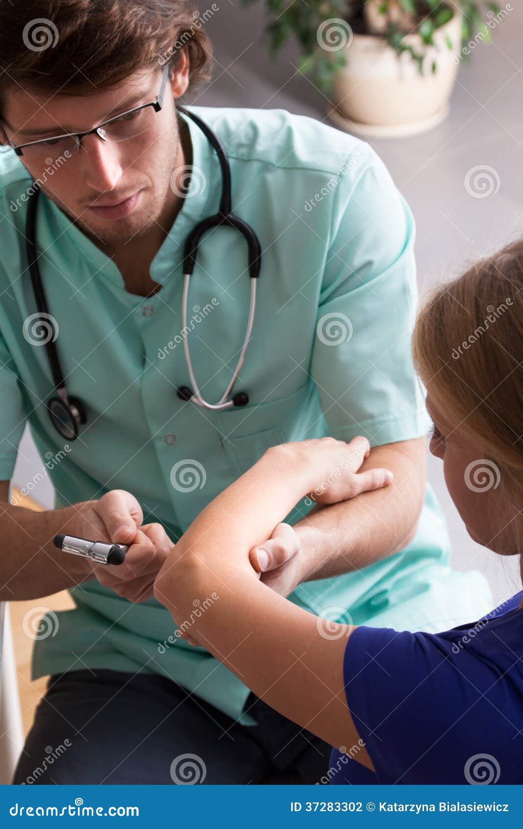 Orthopedist Testing the Elbow Stock Photo - Image of point, medicine ...
