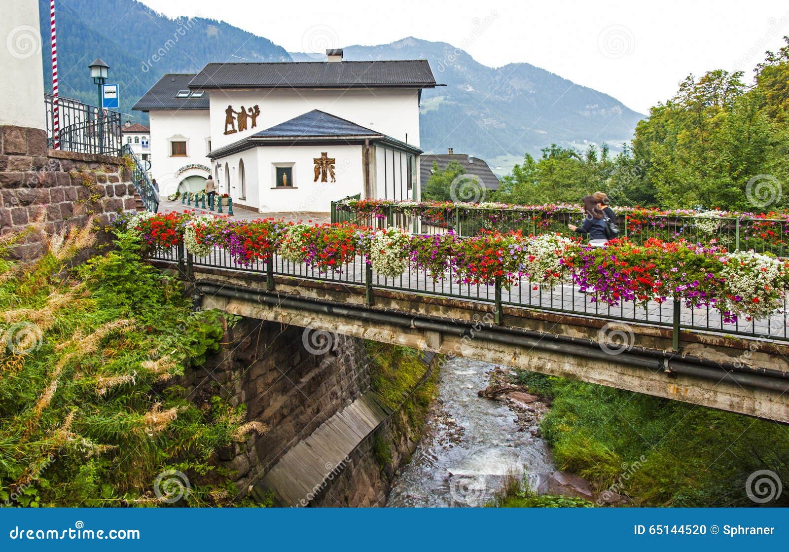 Ortisei in Val Gardena (Italia) Immagine Editoriale - Immagine di ...