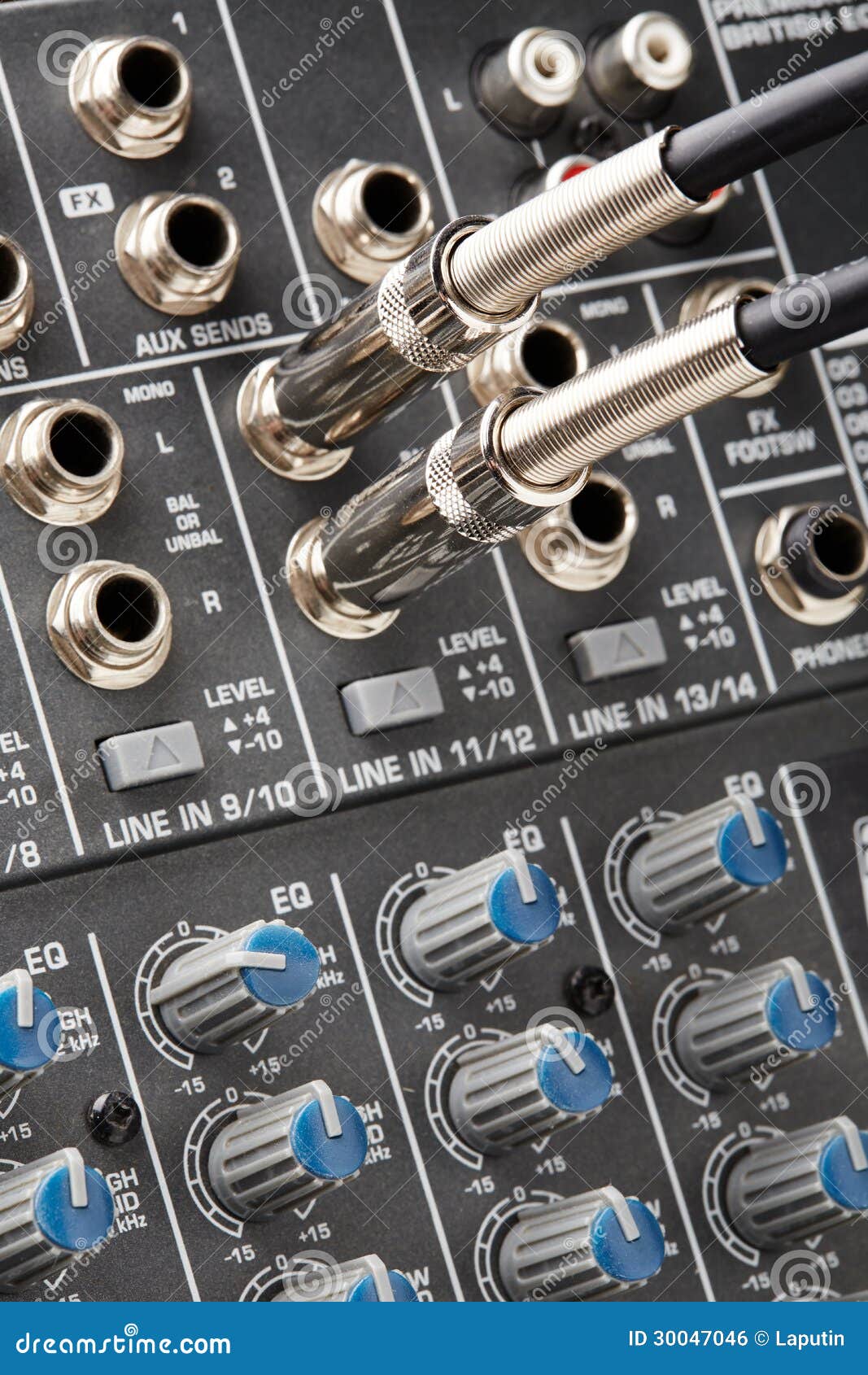 Conectores audio foto de stock. Imagem de entrada, linha - 30047046