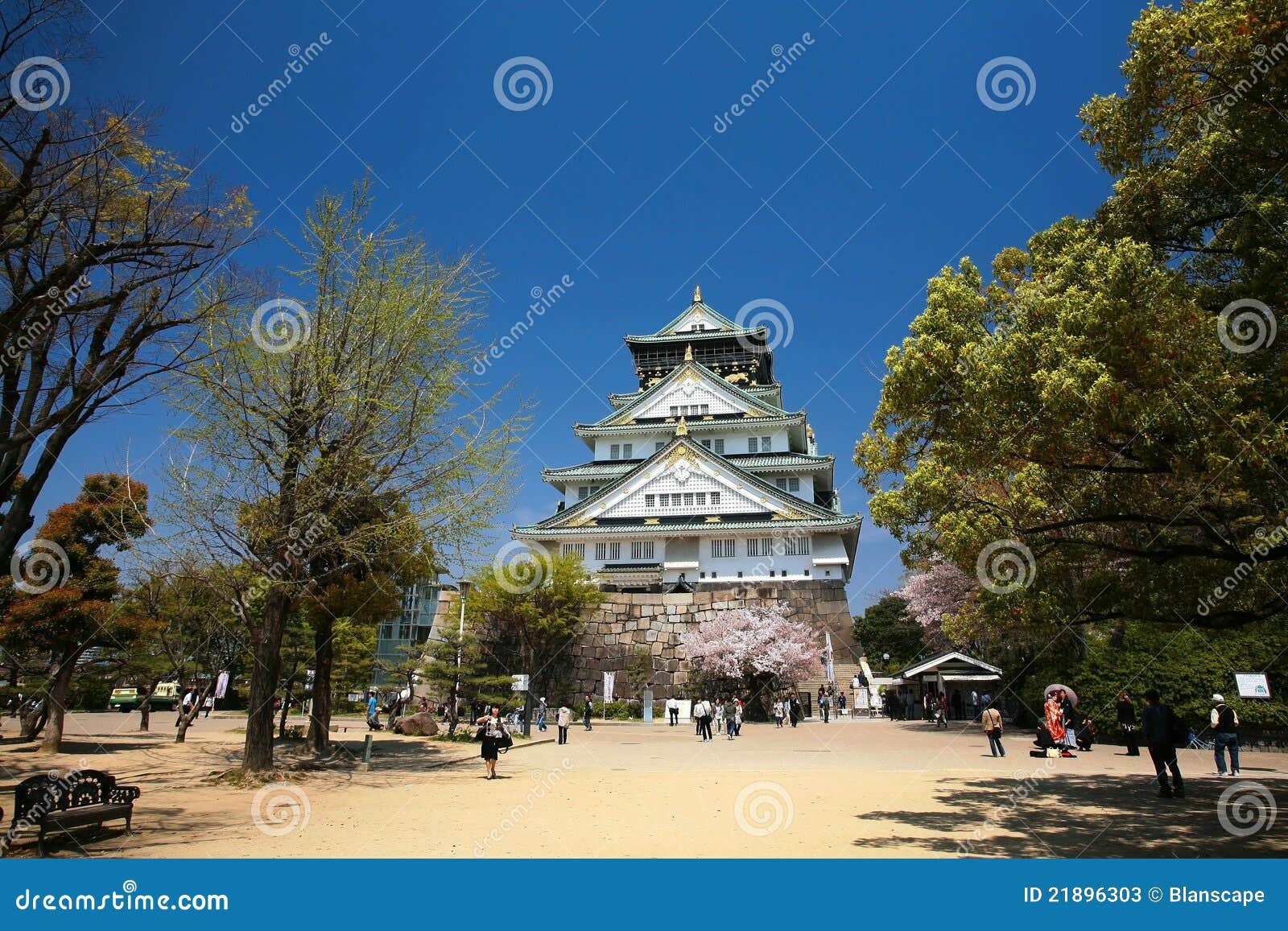 Osaka Castle with Beautiful Nature and Blue Sky Editorial Stock Photo ...