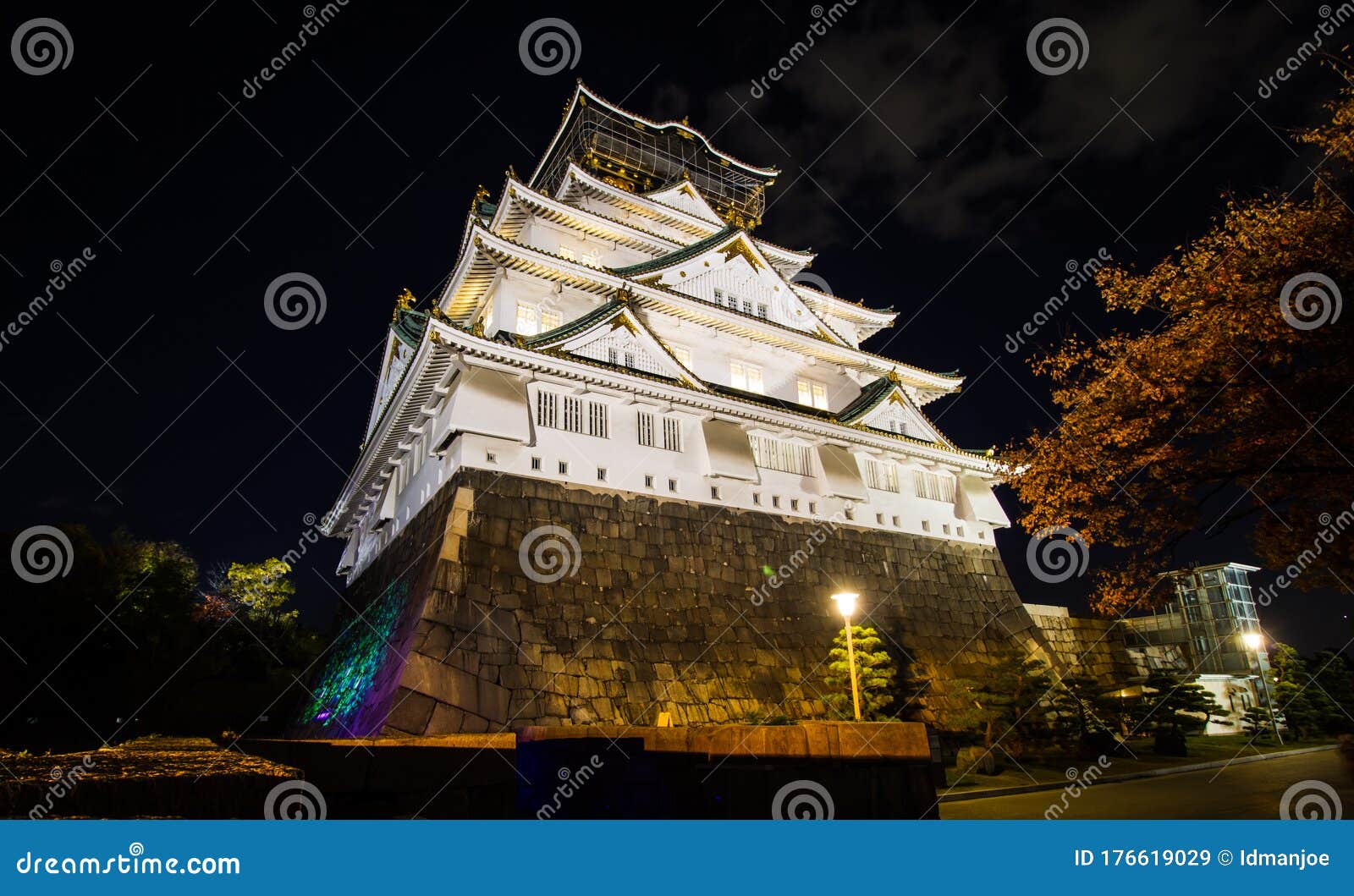 Osaka castle in the night stock image. Image of culture - 176619029