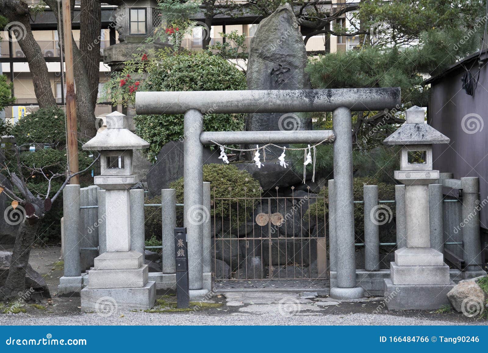 Namba Yasaka Shrine in Osaka, Japan Editorial Photo - Image of giant ...