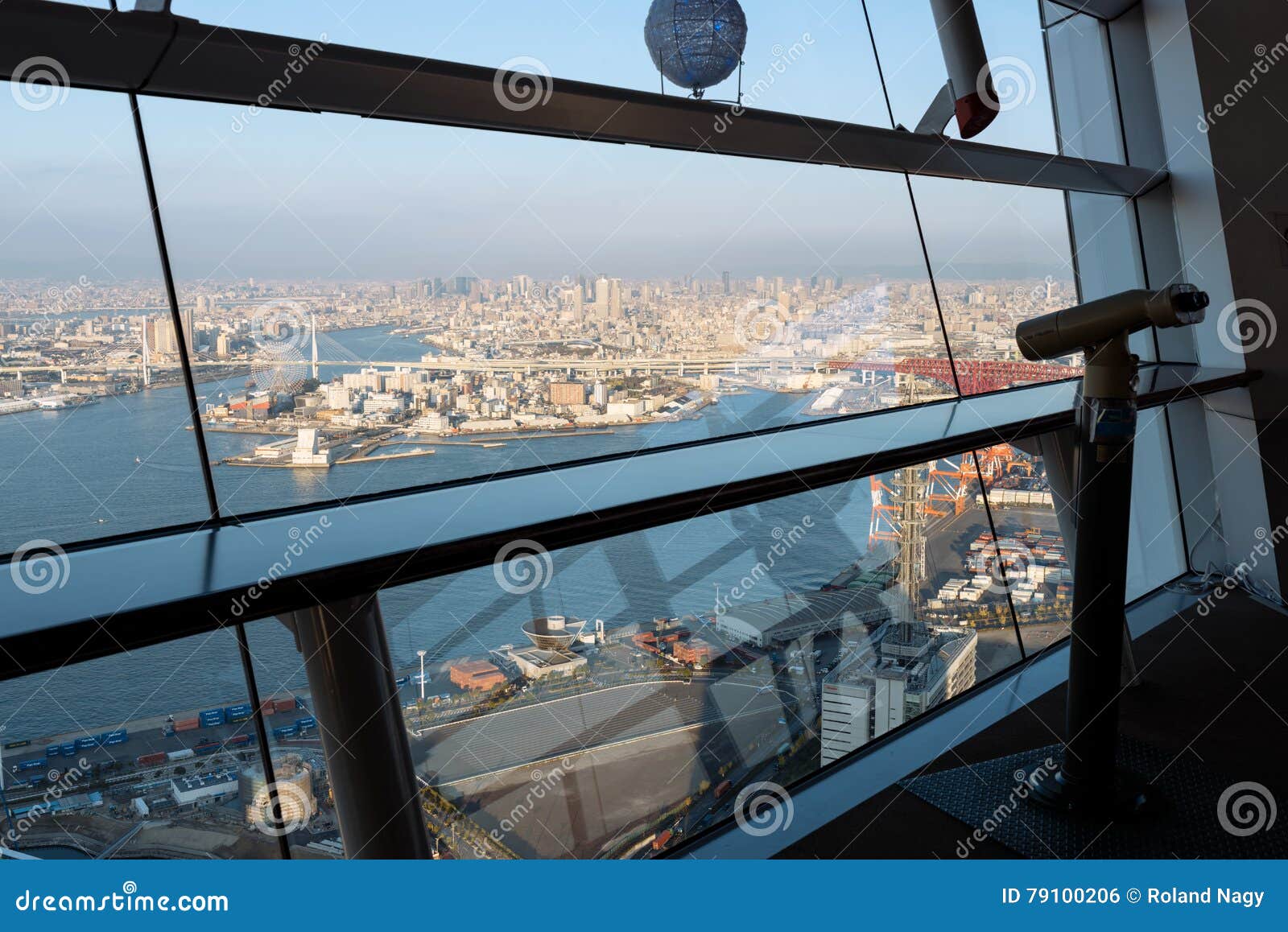 Osaka Sea Port fotografia editoriale. Immagine di contenitore - 79100206