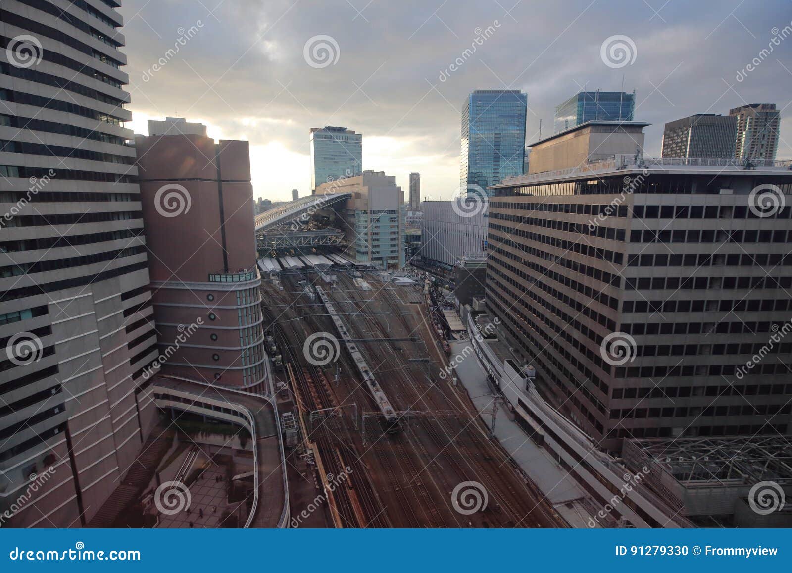 Osaka Sightseeing View from Hev Five Ferris Wheel Editorial Image ...