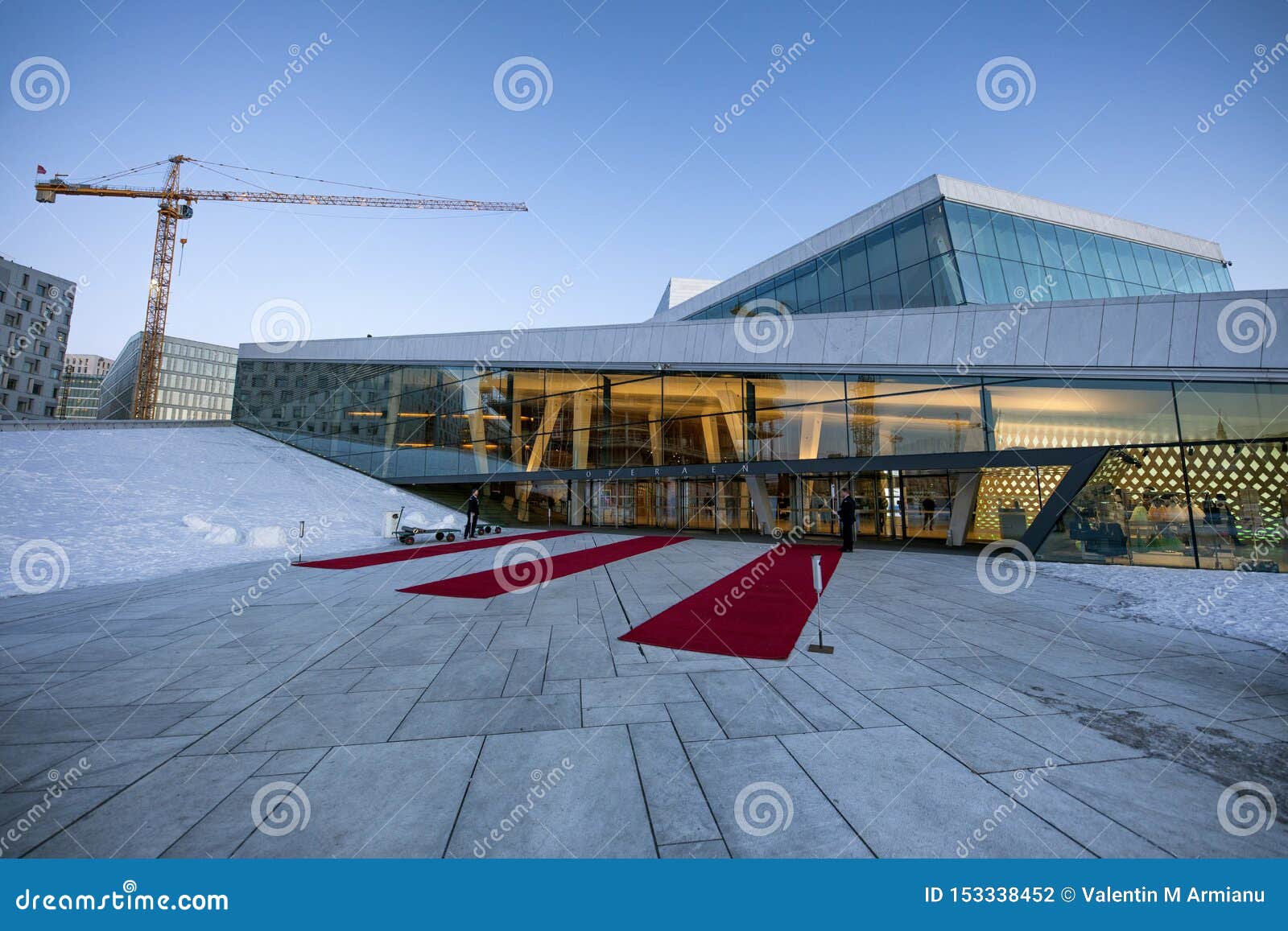 Oslo operahus redaktionell arkivbild. Bild av norrväg - 153338452