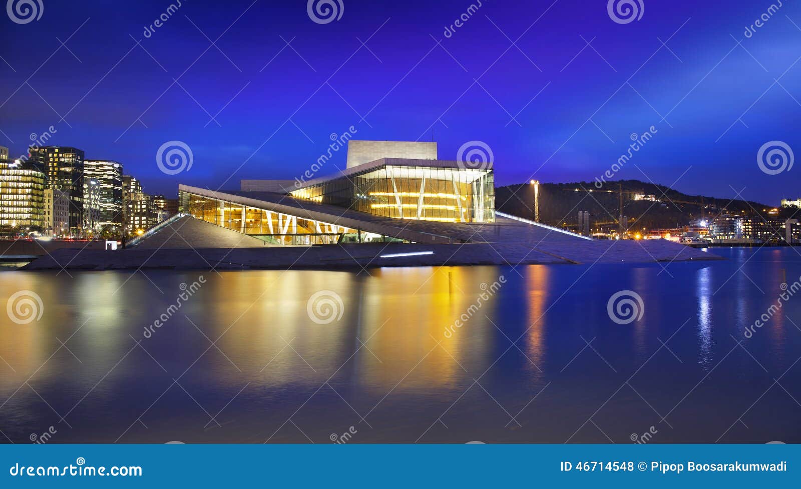 Oslo-Opernhaus Oder Norwegische Nationale Oper Und Ballett, Norwegen ...