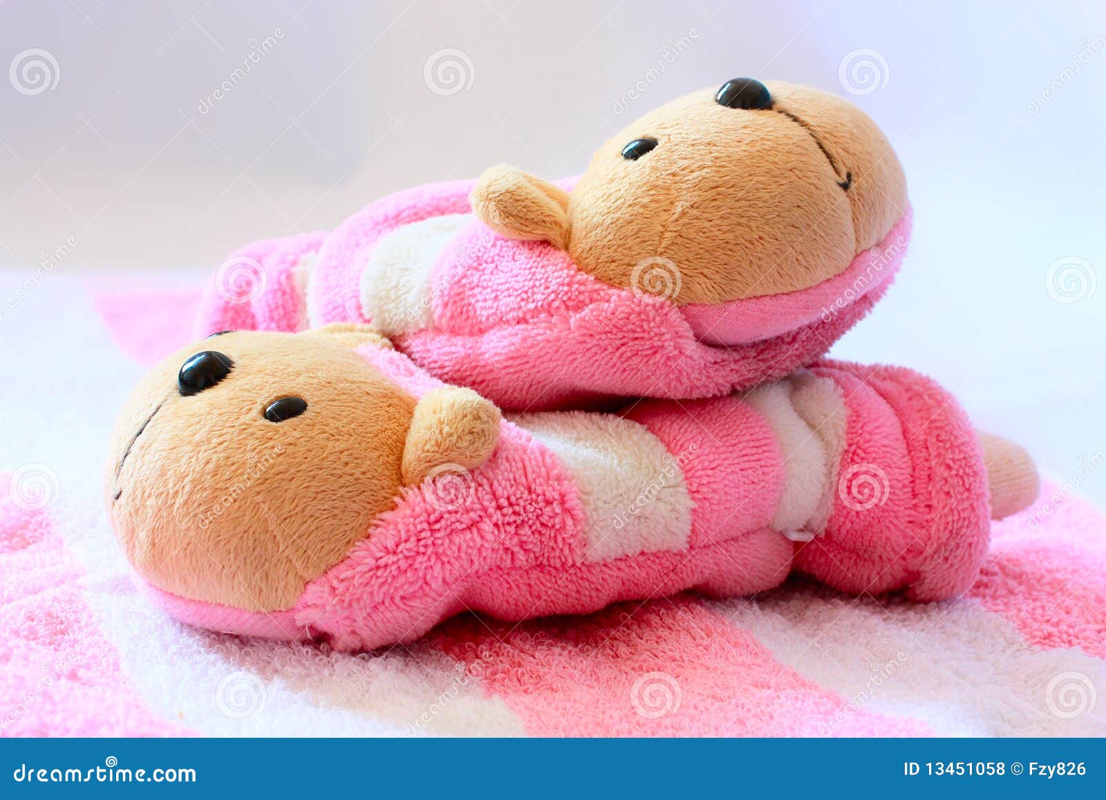 Osos lindos foto de archivo. Imagen de guantes, hecho - 13451058