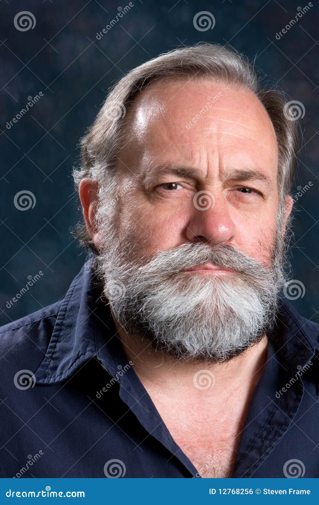 Osservi di incertezza fotografia stock. Immagine di discutibile - 12768256