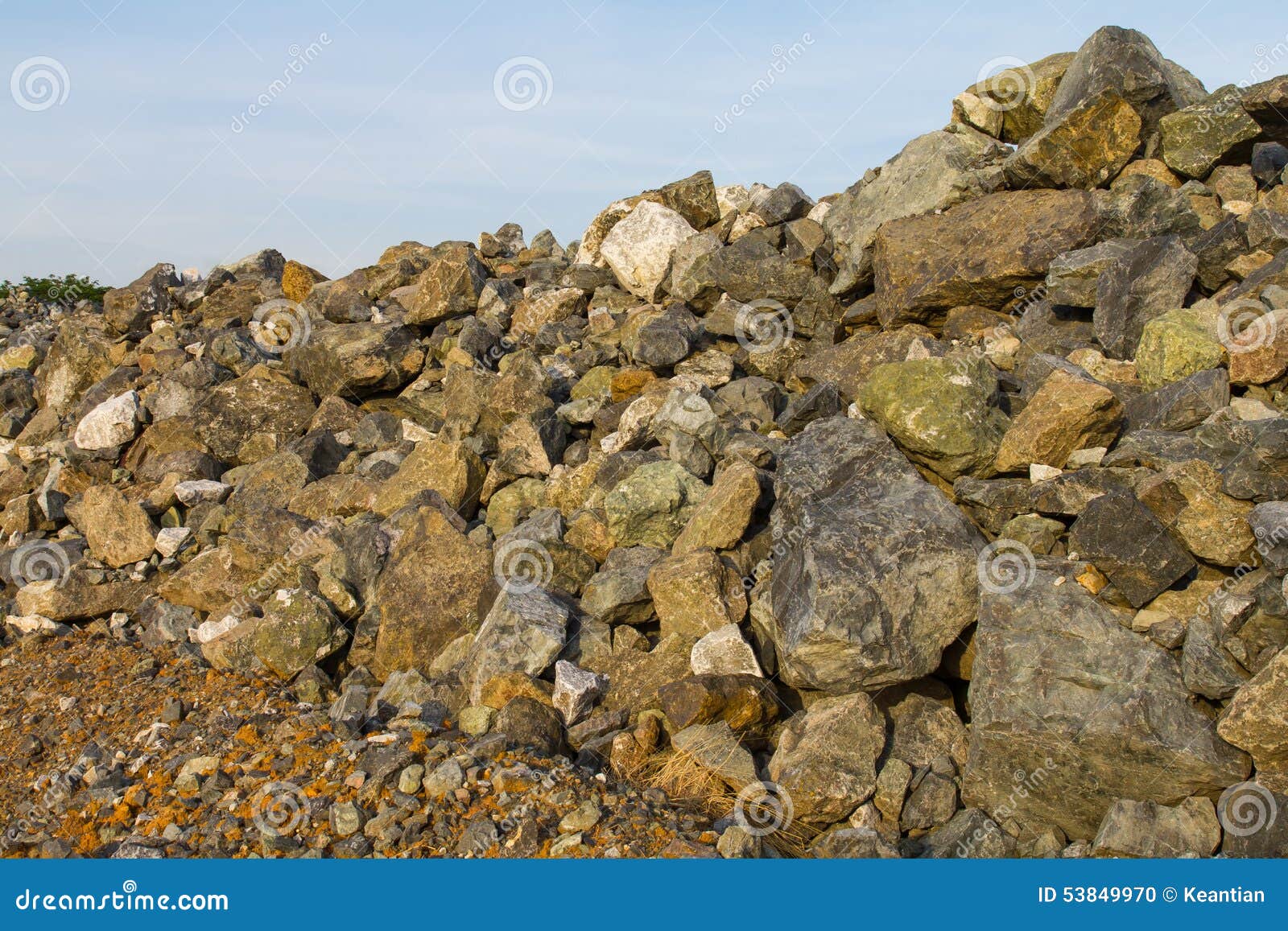 Osservi Un Mucchio Delle Rocce Grige Fotografia Stock - Immagine di ...