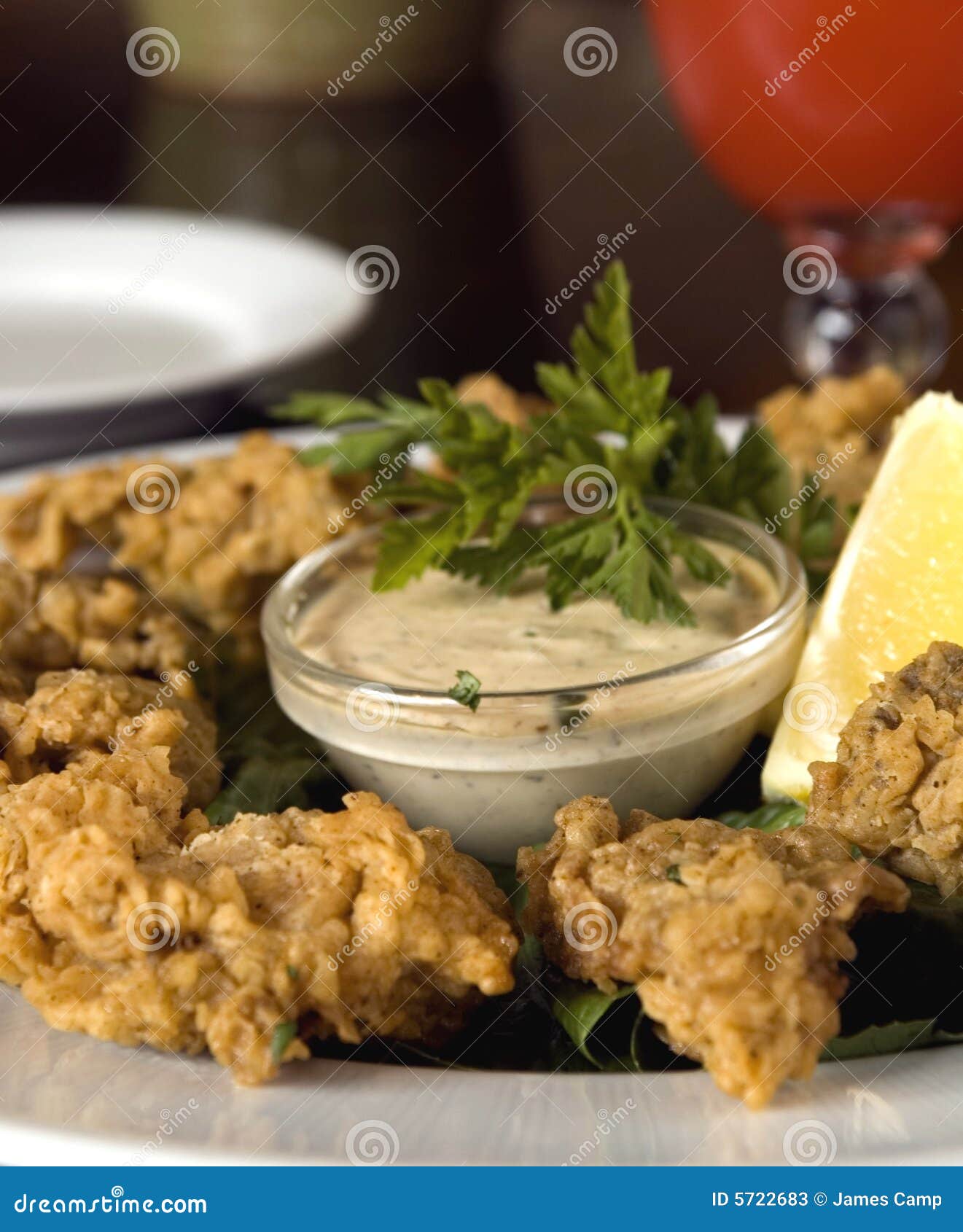 Ostras fritas 2 imagen de archivo. Imagen de lisonjear - 5722683