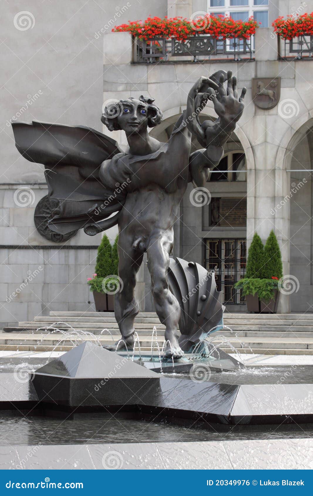 Ostrava - statue of icarus editorial photo. Image of landmark - 20349976