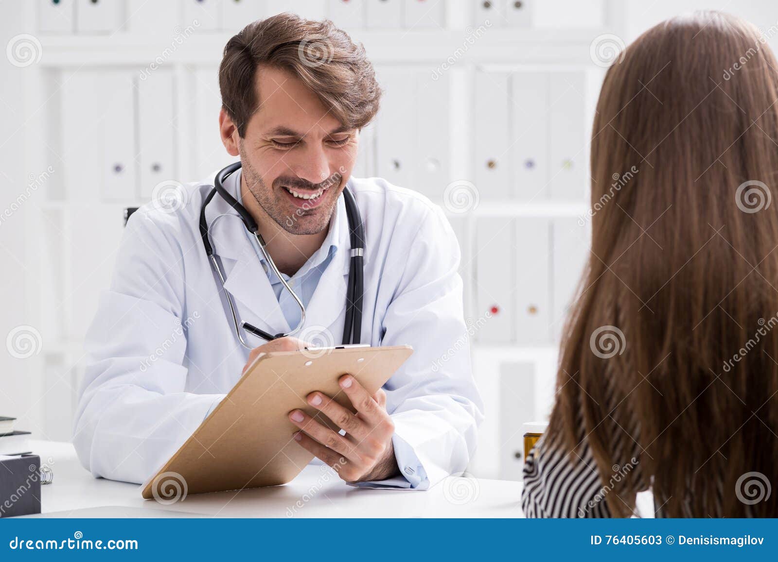 Otro paciente curado imagen de archivo. Imagen de éxito - 76405603